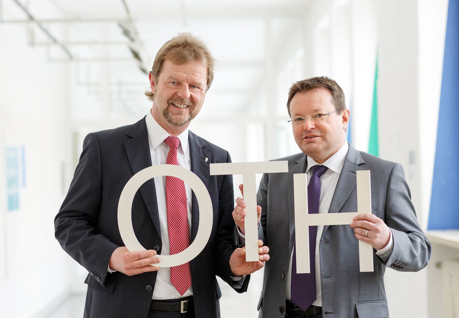 HS.R und HAW: Ostbayerische Technische Hochschule, OTH Amberg-Weiden ...