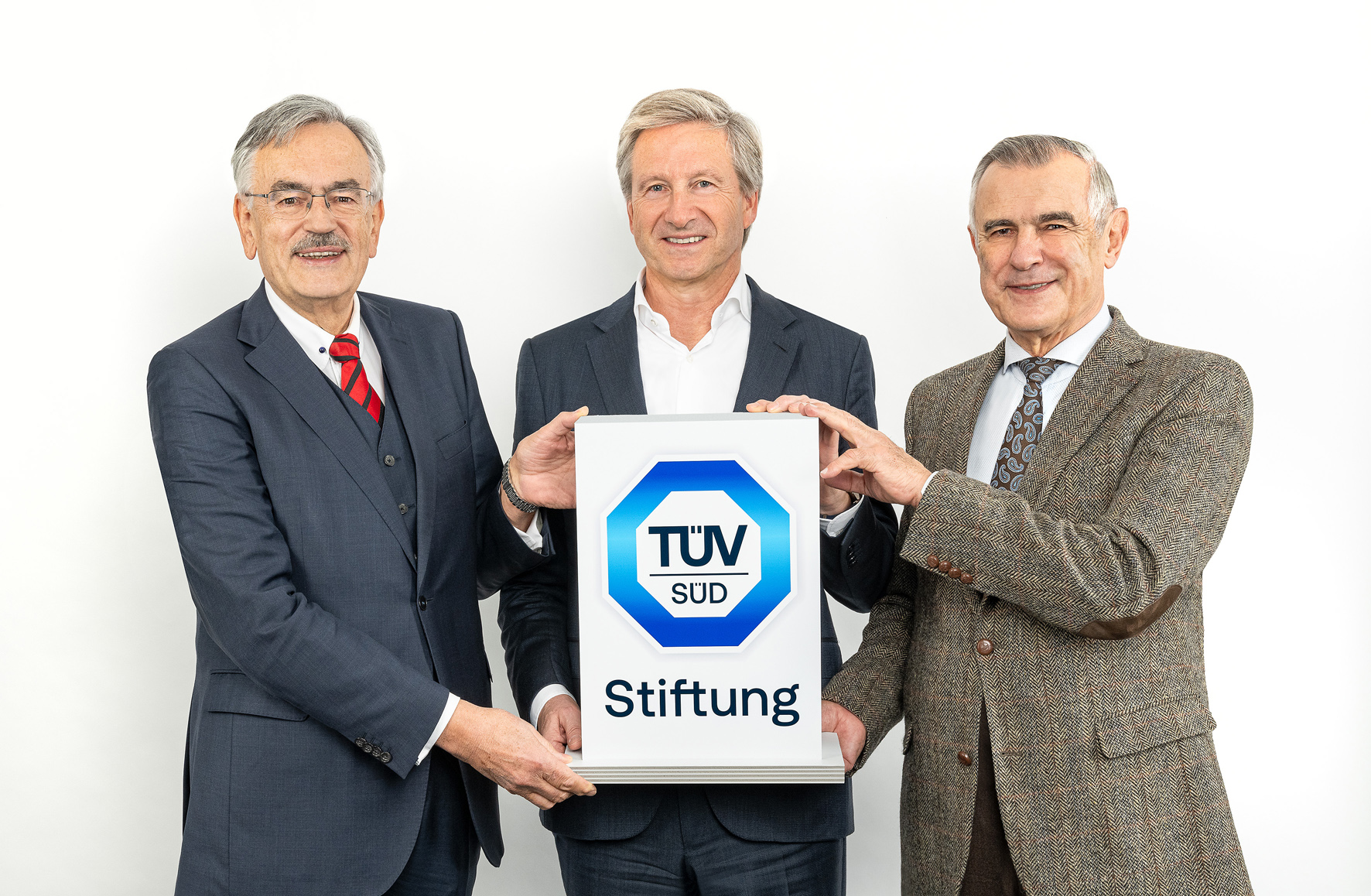 Stabwechsel bei der TÜV SÜD Stiftung: Neue Vorsitzende in Vorstand und ...