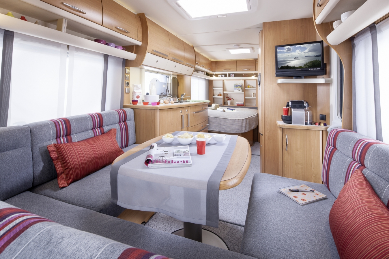 Fendt-Caravan stellt den neuen Saphir vor, Fendt-Caravan GmbH, Story ...