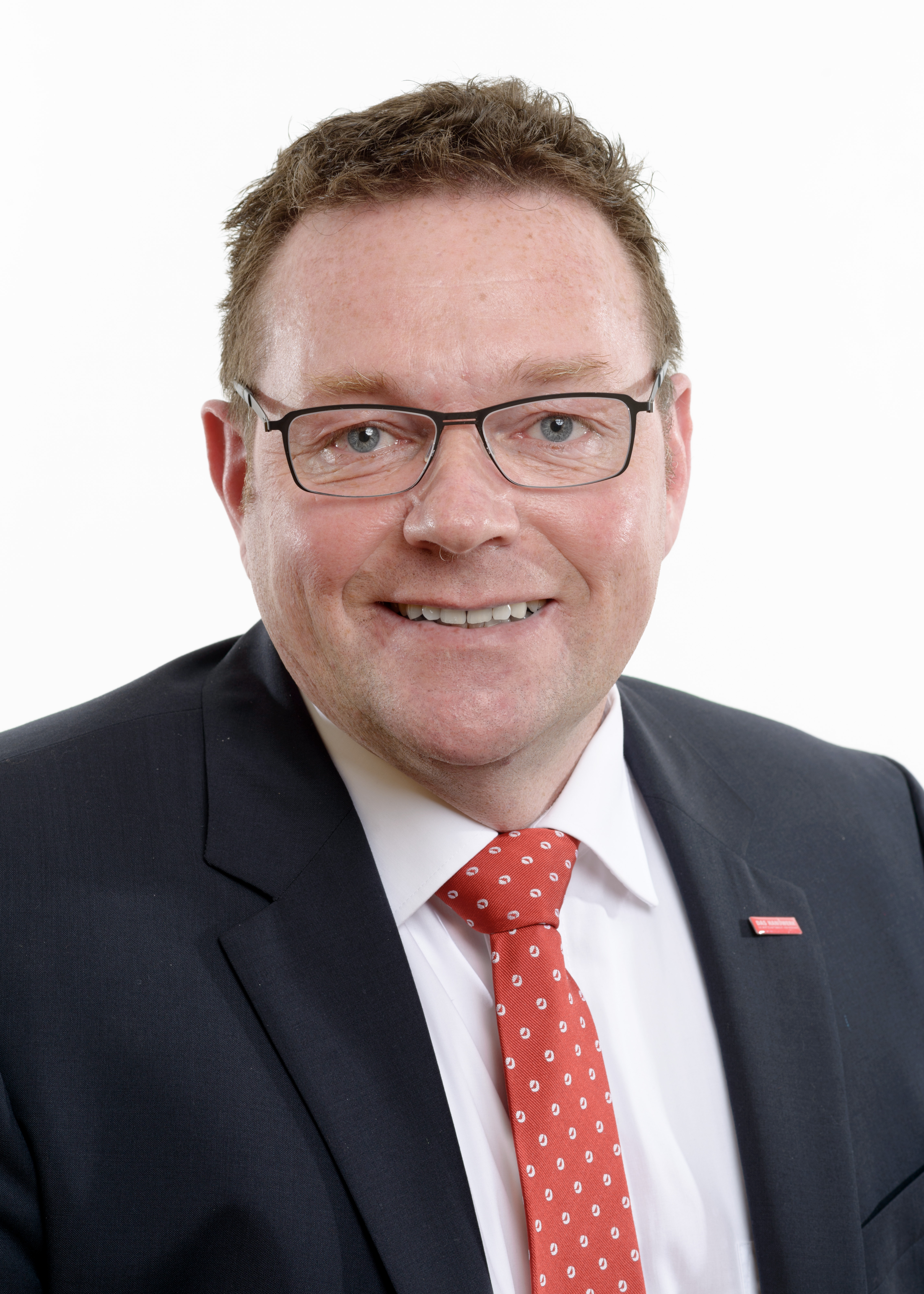 Schreinermeister Klaus Hofmann neuer Präsident der Handwerkskammer ... Schreinermeister Klaus Hofmann neuer Präsident der Handwerkskammer ...