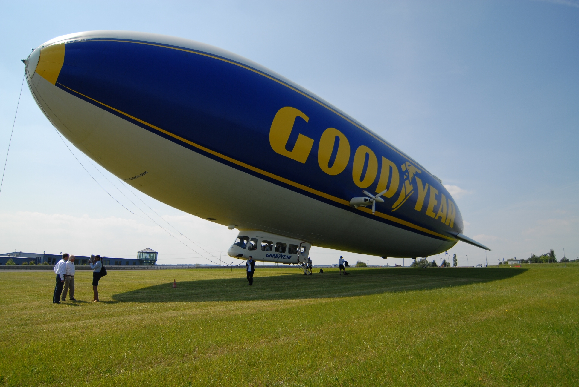Ein Goodyear-Wahrzeichen kehrt zurück an den Himmel, Goodyear Germany ...