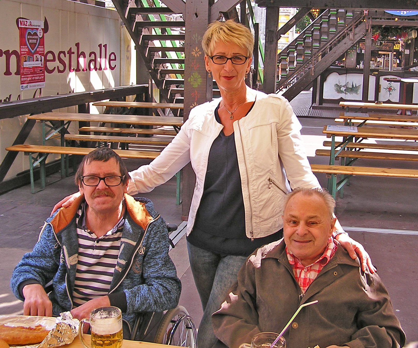 Mehr als ein Kirmesbesuch: Senioren der Flora Marzina genießen Cranger Volksfest, Senioren ...
