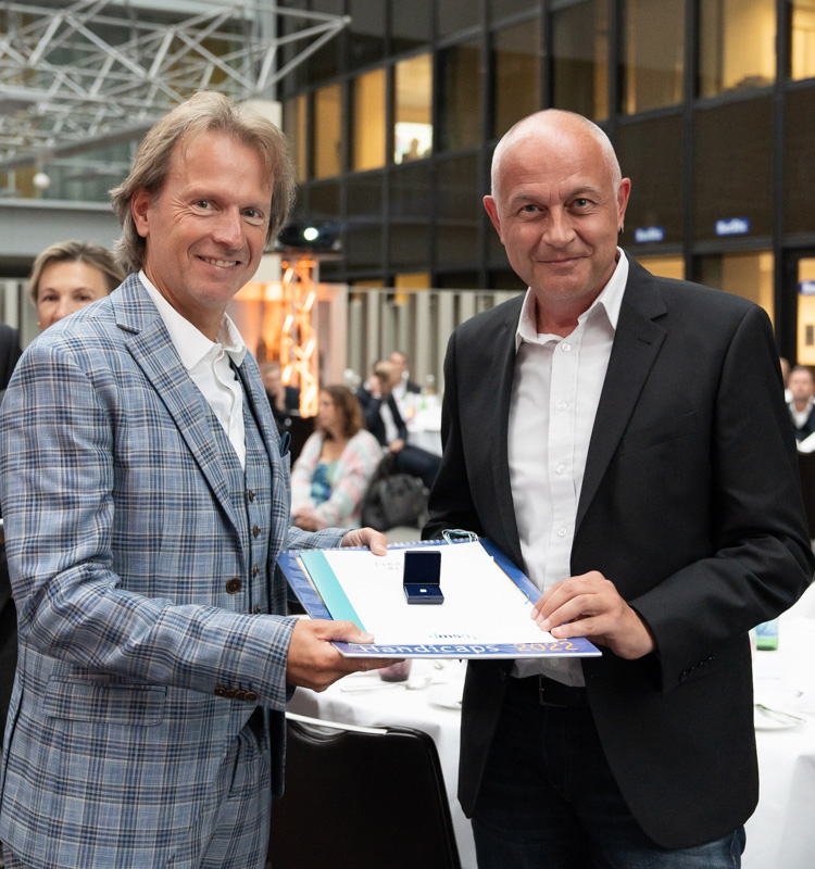 Silberne Ehrennadel für Matthias Trefzger, AMSEL e.V., Story - lifePR