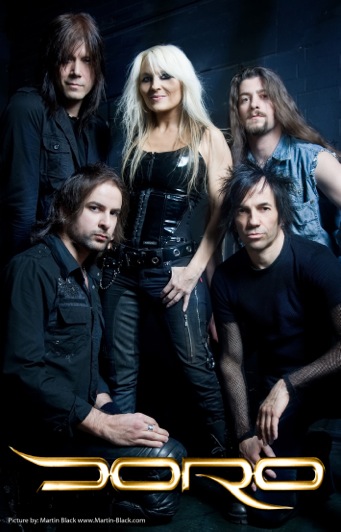 30 Jahre DORO - Rock-Legende feiert weltweit mit ihren zahlreichen Fans ...