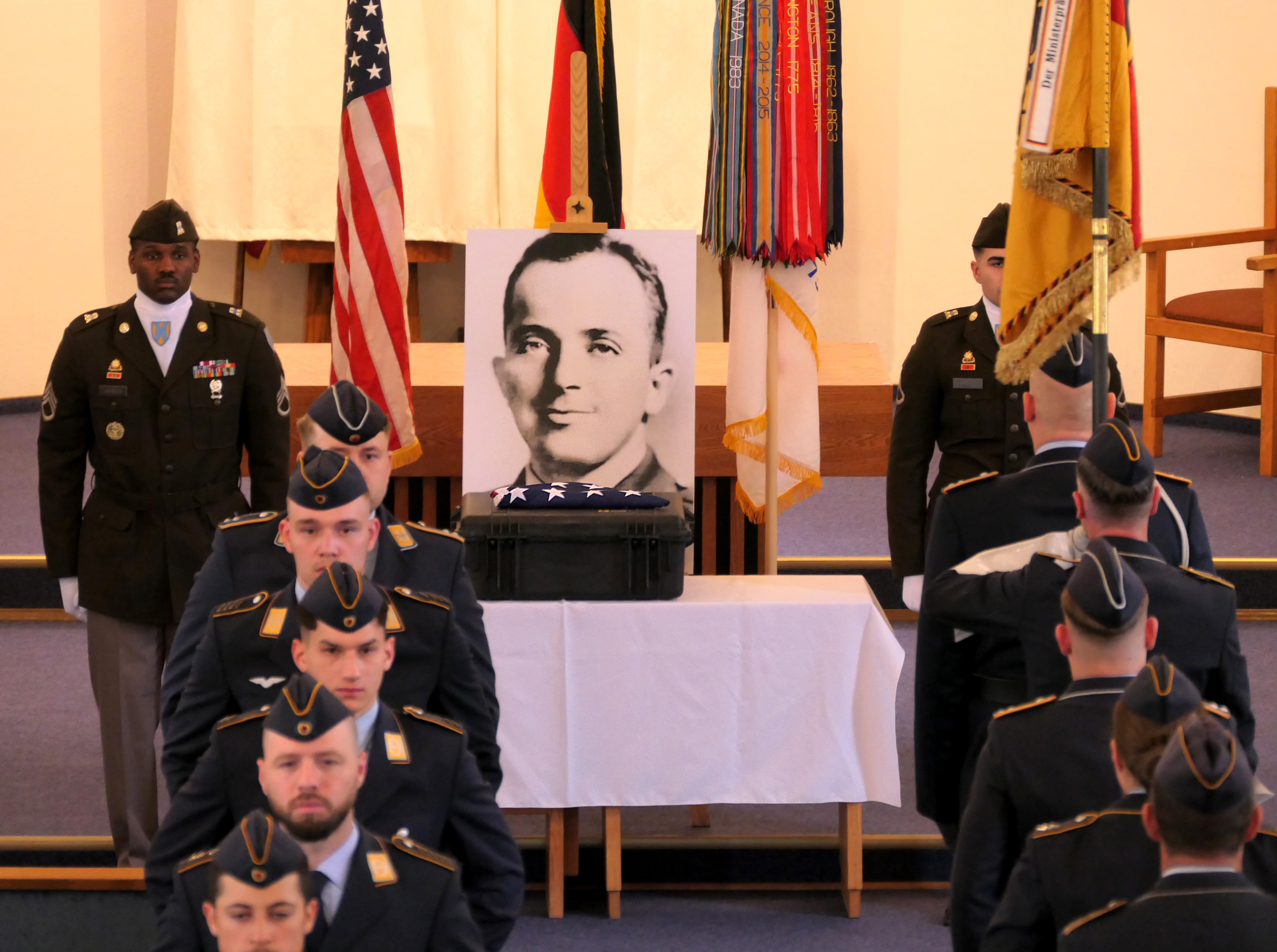 Er fiel für die Freiheit: 80 Jahre nach dem D-Day kommt Nathan Baskind ...