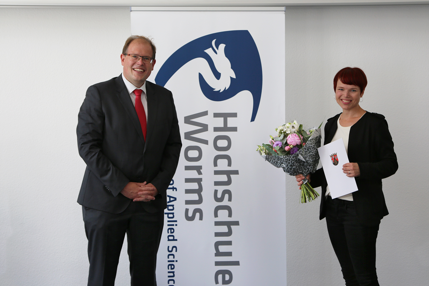 Die ideale Verbindung von Lehre, Forschung und Praxis, Hochschule Worms ...