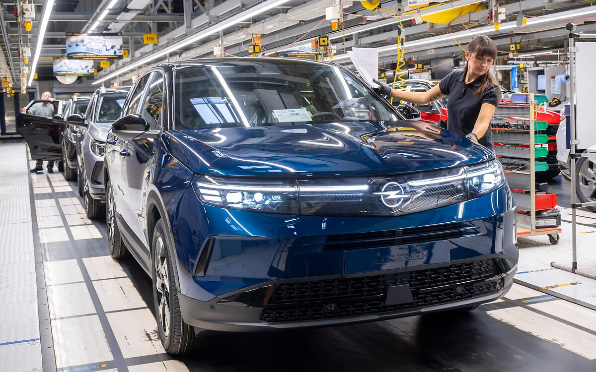 25 Years Ago: One Millionth Opel “Made in Eisenach” is Produced, Opel ...