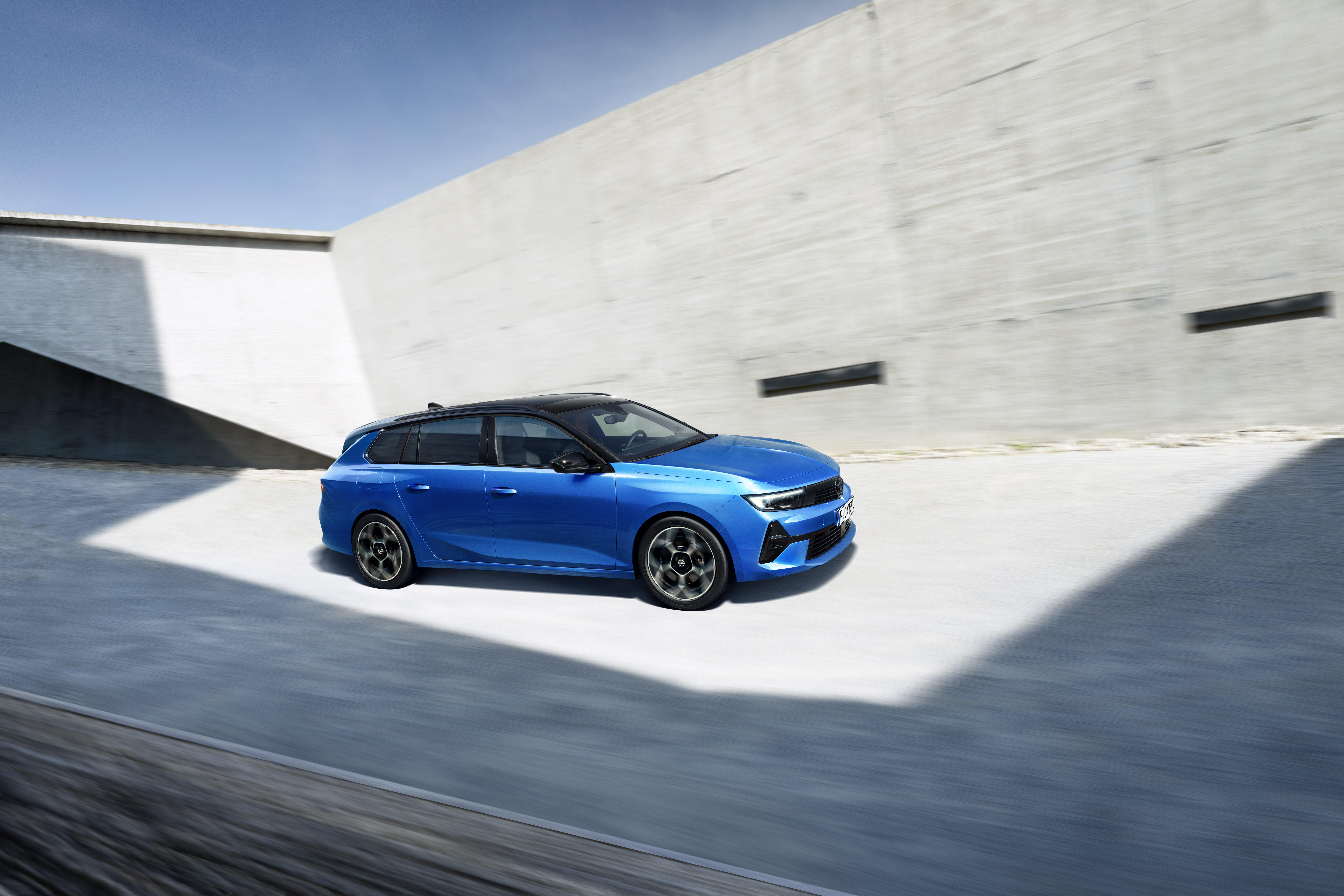 Astra Plug In Hybrid Preis