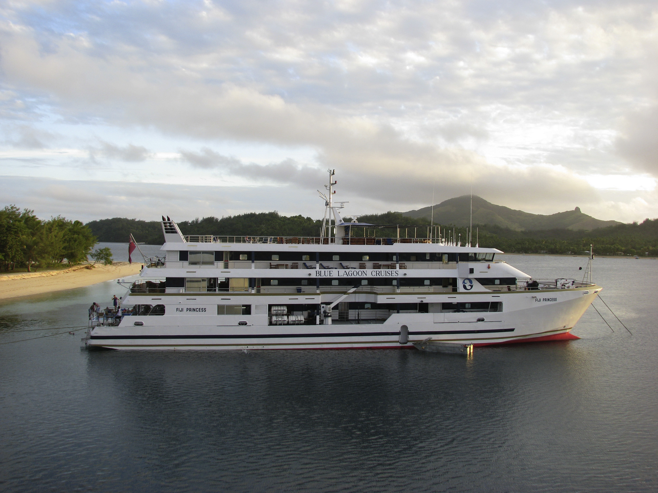Mit dem MV Fiji Princess durch entlegene Inselwelten, Karawane Reisen ...