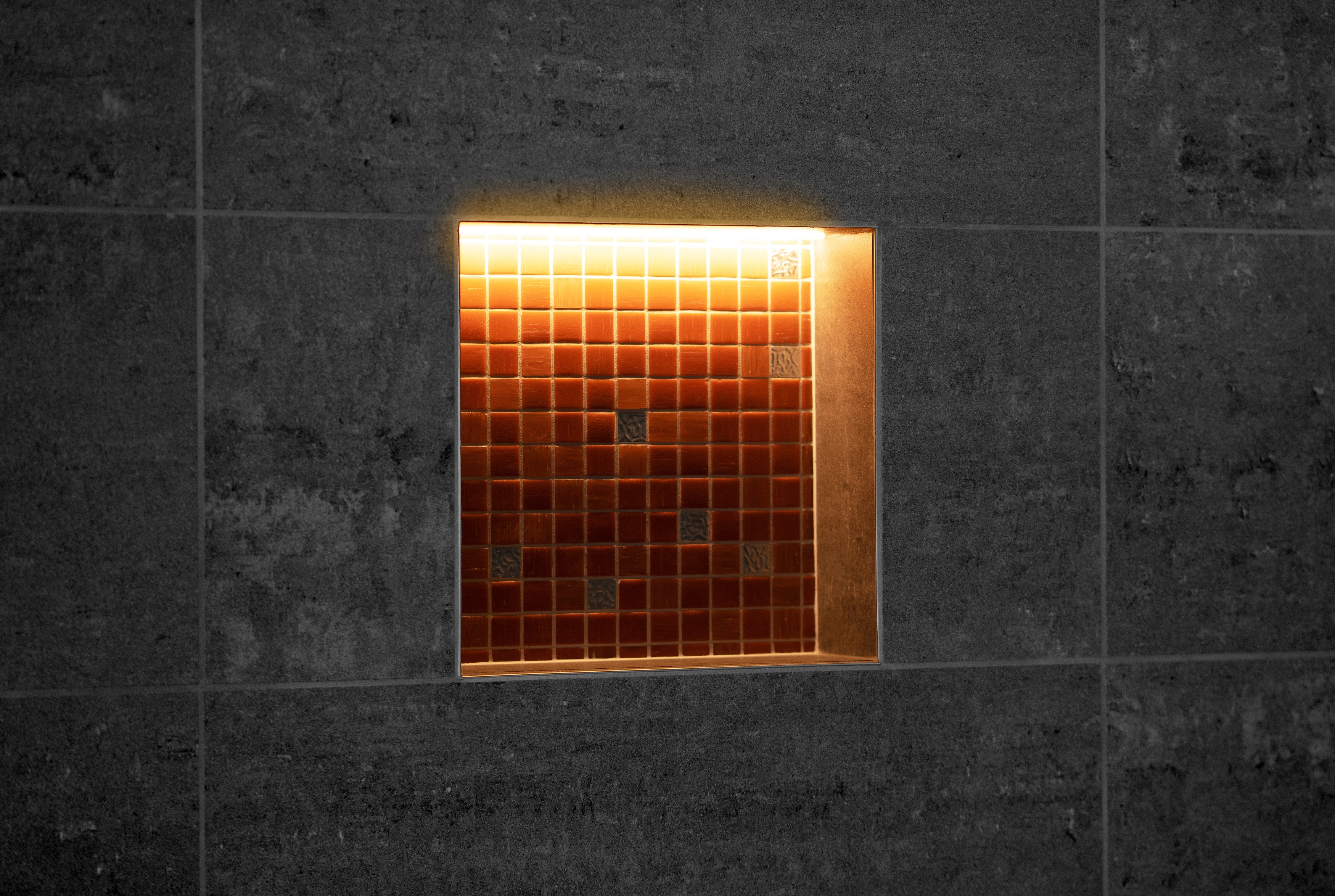 Beleuchtete Nischen jetzt auch mit smarter Steuerung, Schlüter-Systems ...