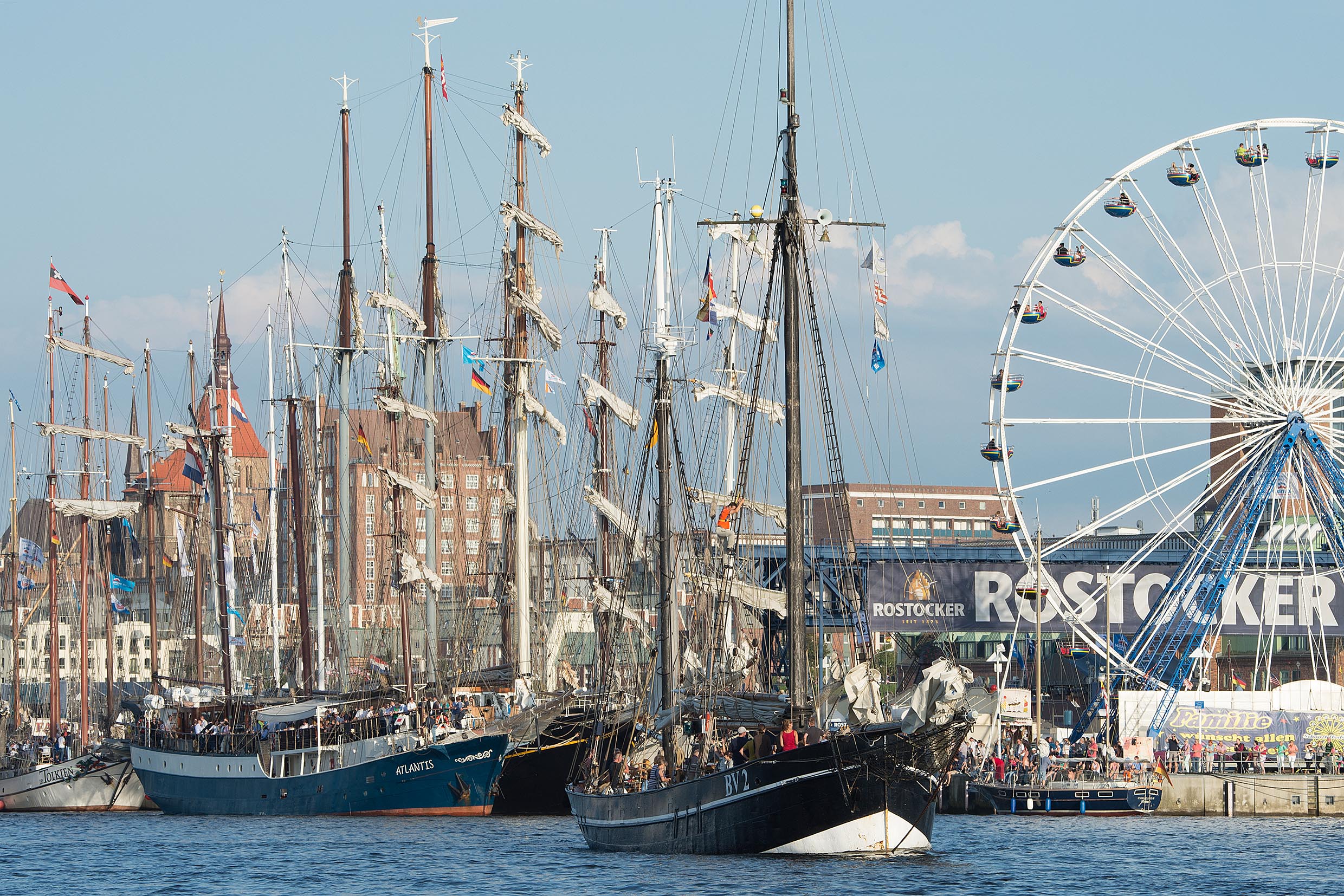 Den Kinderschuhen entwachsen - 25 Jahre Hanse Sail Rostock ...