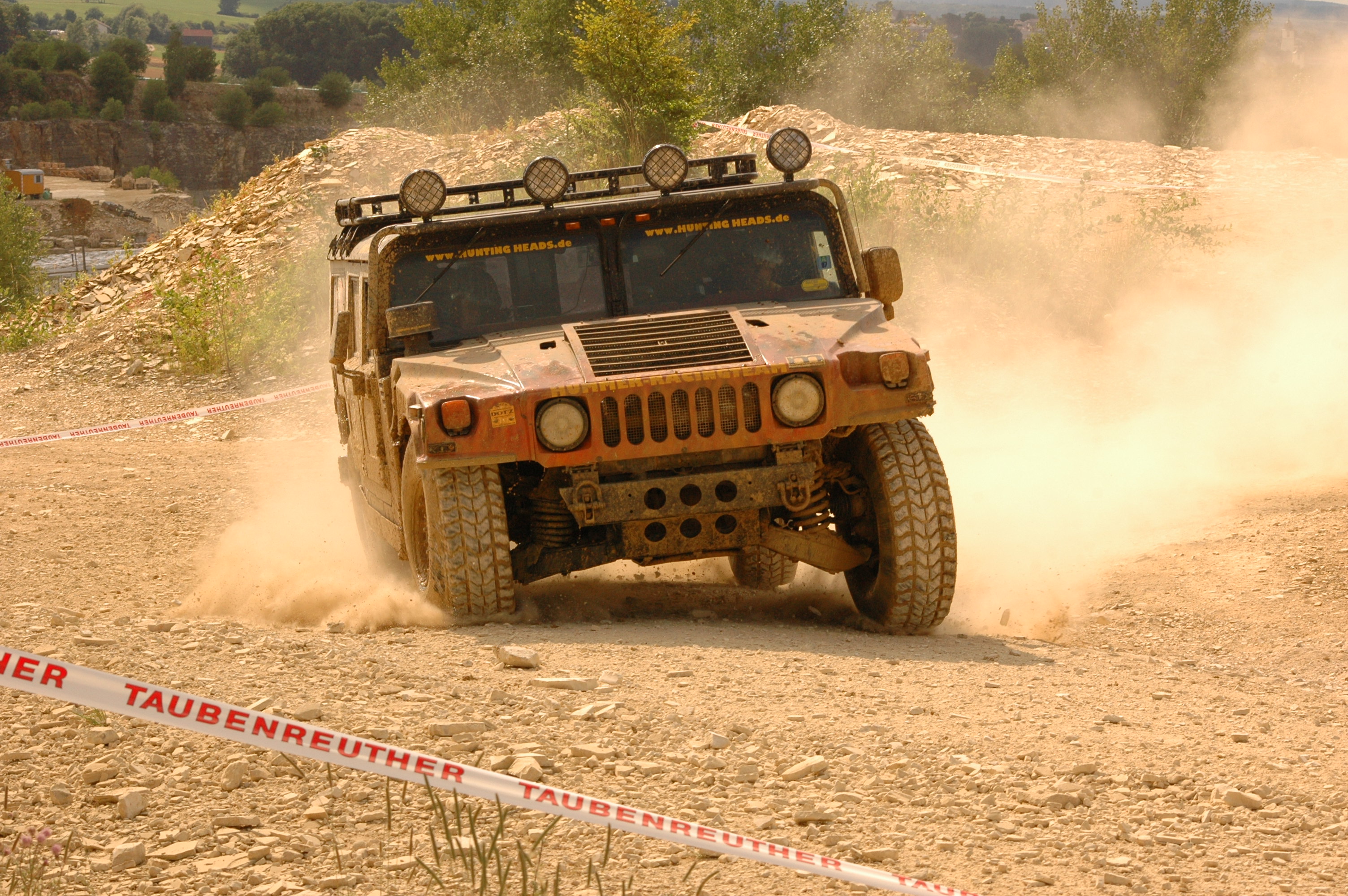 Hummer Racingteam Europe startet mit Zwei Punkten Vorsprung ins Finale ...