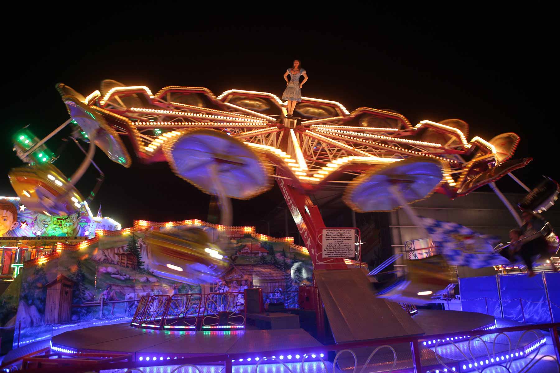 Deutsch-Schweizer Oktoberfest: Grenzenloser Party-Genuss, Marketing und ...