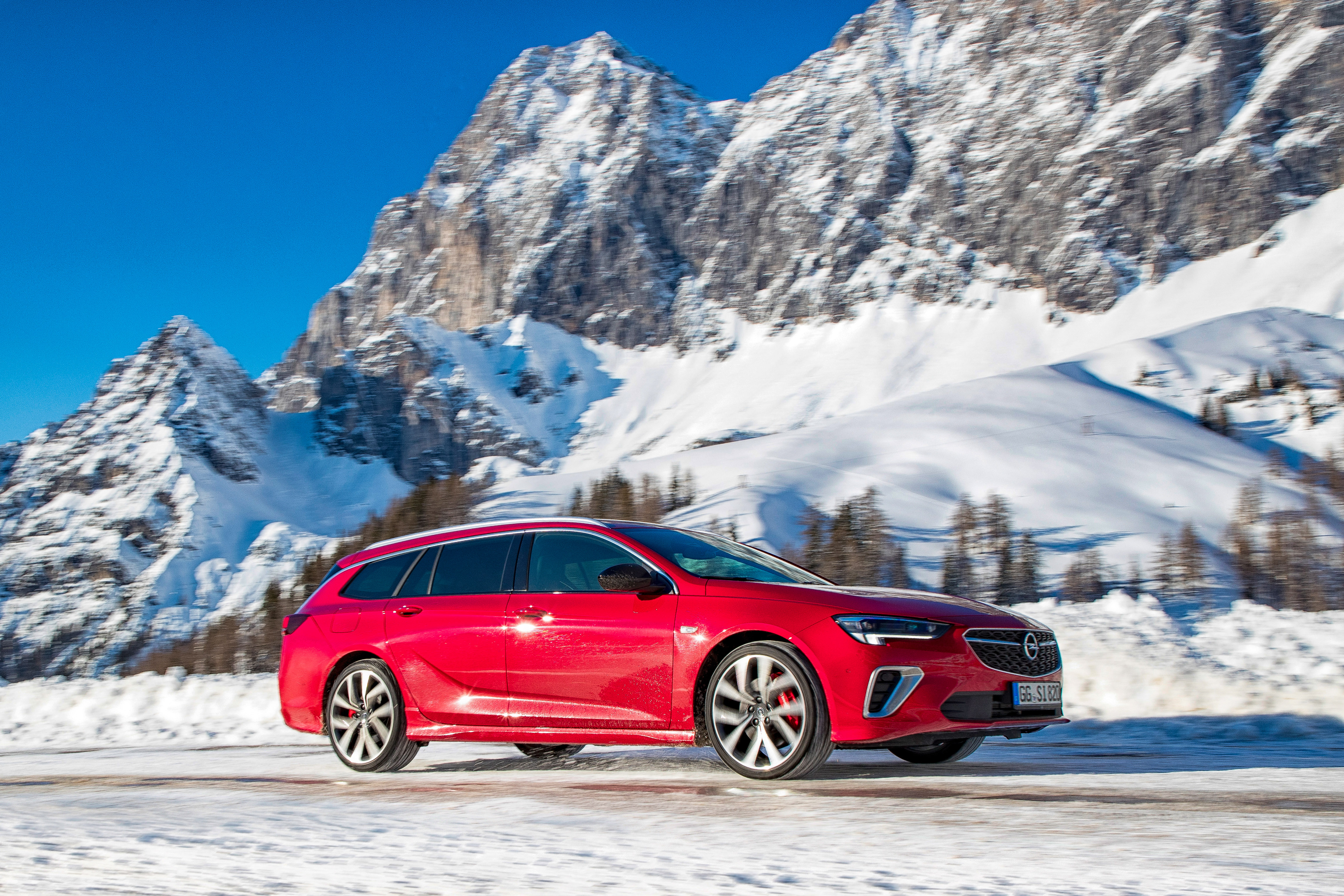 Sicher und sportlich: Neuer Opel Insignia GSi mit Hightech-Allrad, Opel ...