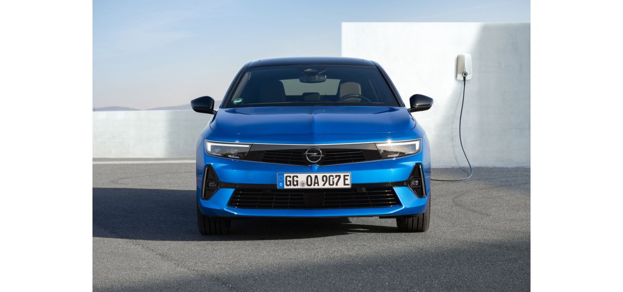 Neuer Opel Astra Sports Tourer ist "FAMILIENAUTO des Jahres 2022", Opel ...