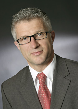 Wolfram Zehnle heads KBA customer showroom in Radebeul, Koenig & Bauer ...