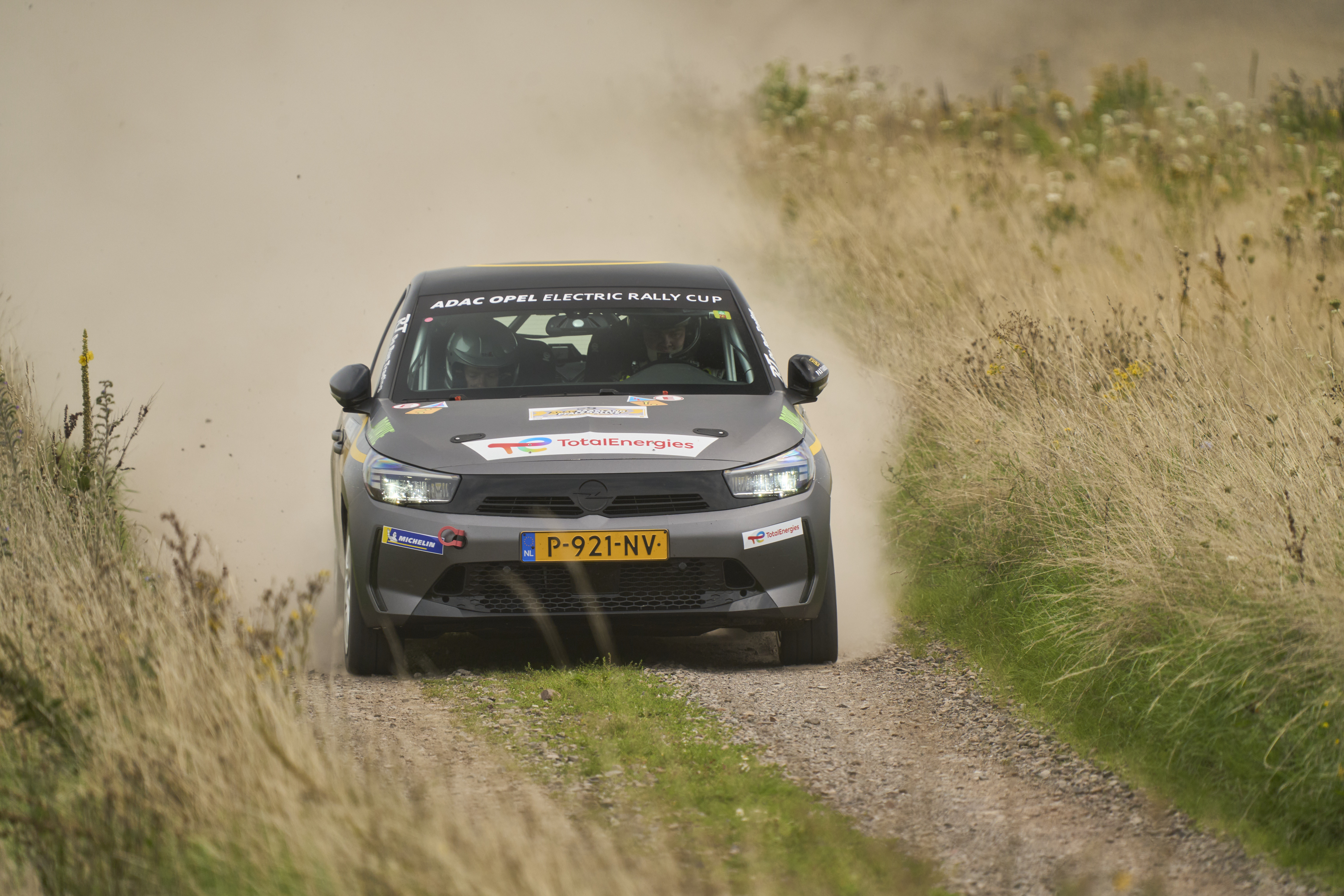 Bereit für die vierte ADAC Opel Electric Rally Cup-Saison: Der Opel ...
