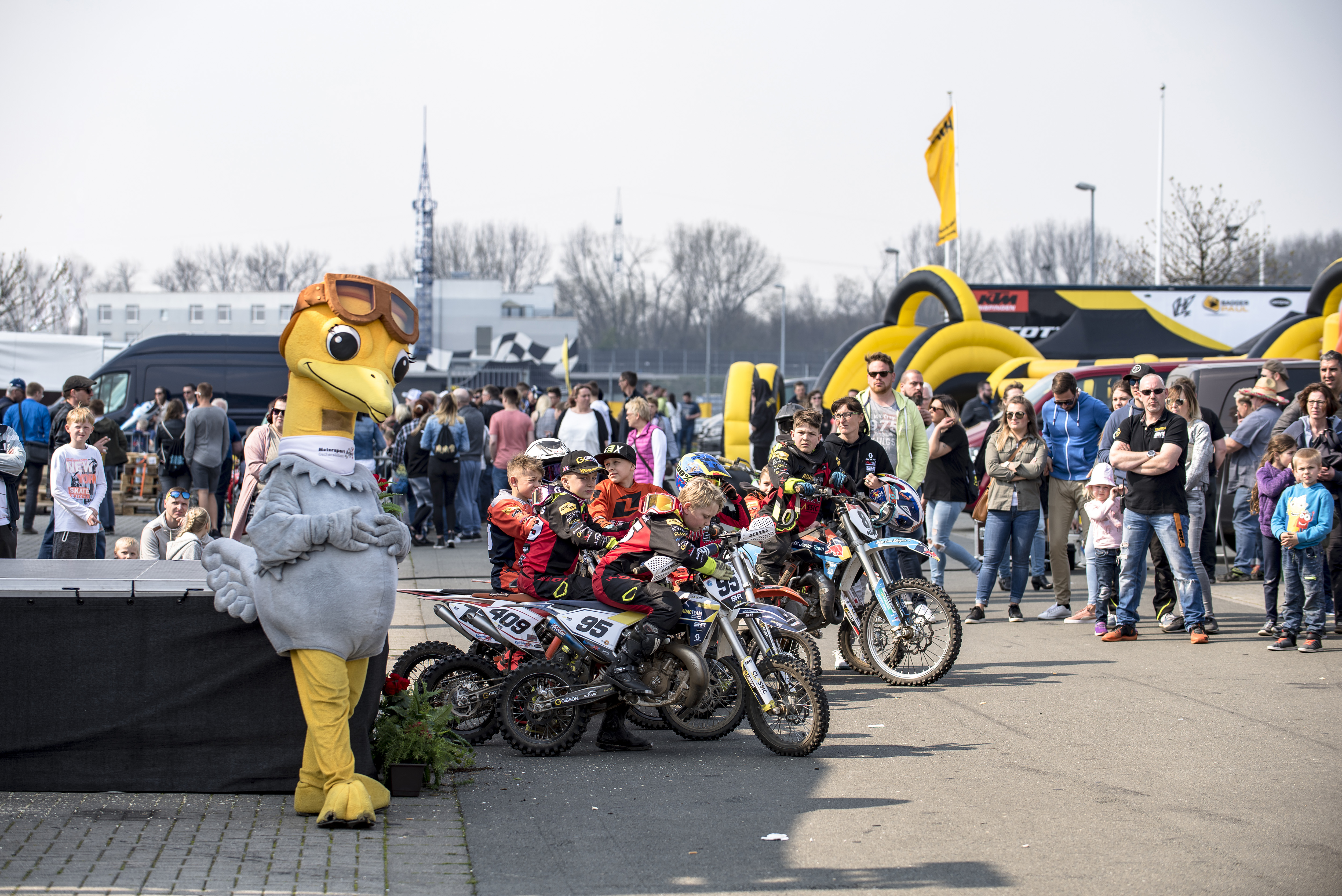 Erfolgreicher Saisoneinstand beim Arena Autofrühling, Motorsport Arena ...