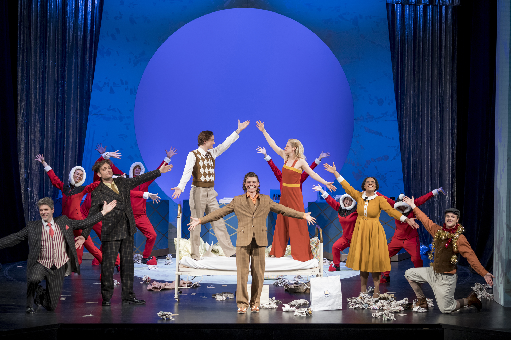 Das Eduard-von-Winterstein-Theater nimmt zur Vorweihnachtszeit die ...