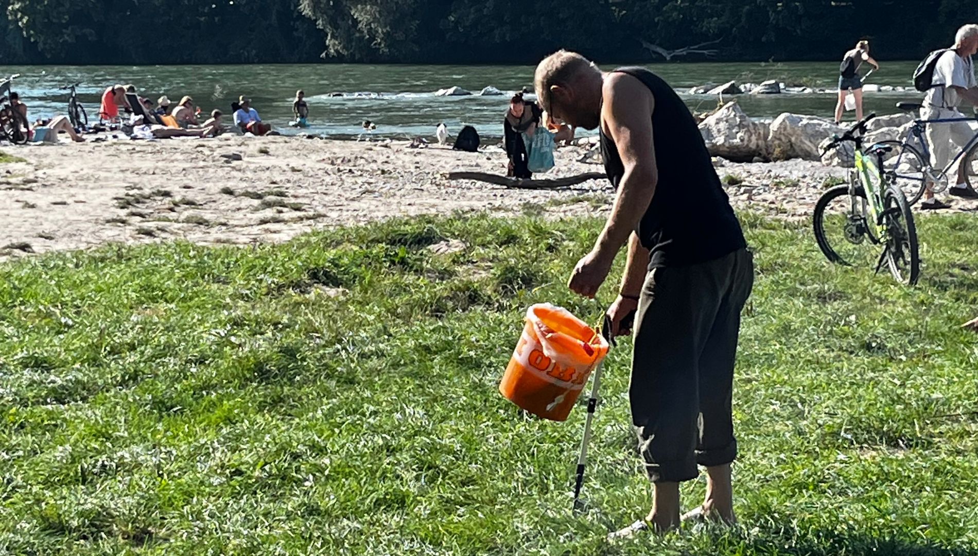 Isar-Clean-Up 2023: Von welchen Brauereien die gesammelten 4.231 ...