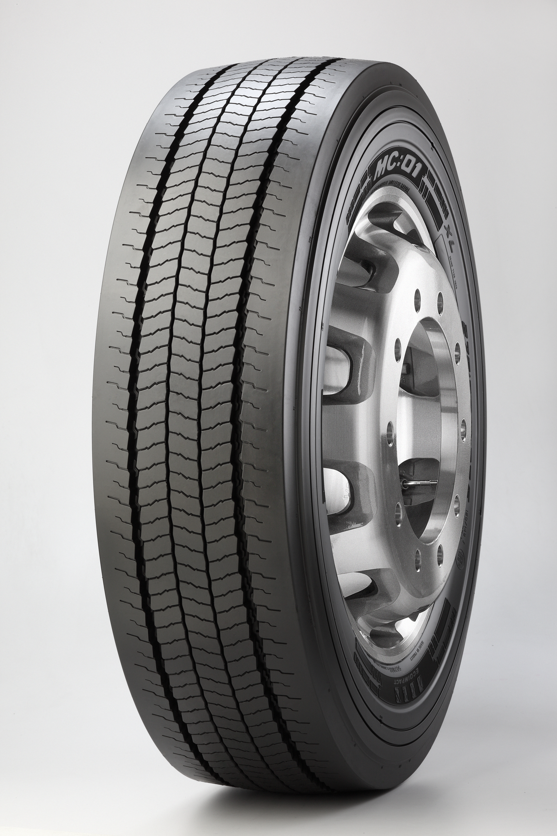 Pirelli und Iveco Bus sind Partner bei der Internationen Bus Expo in ...