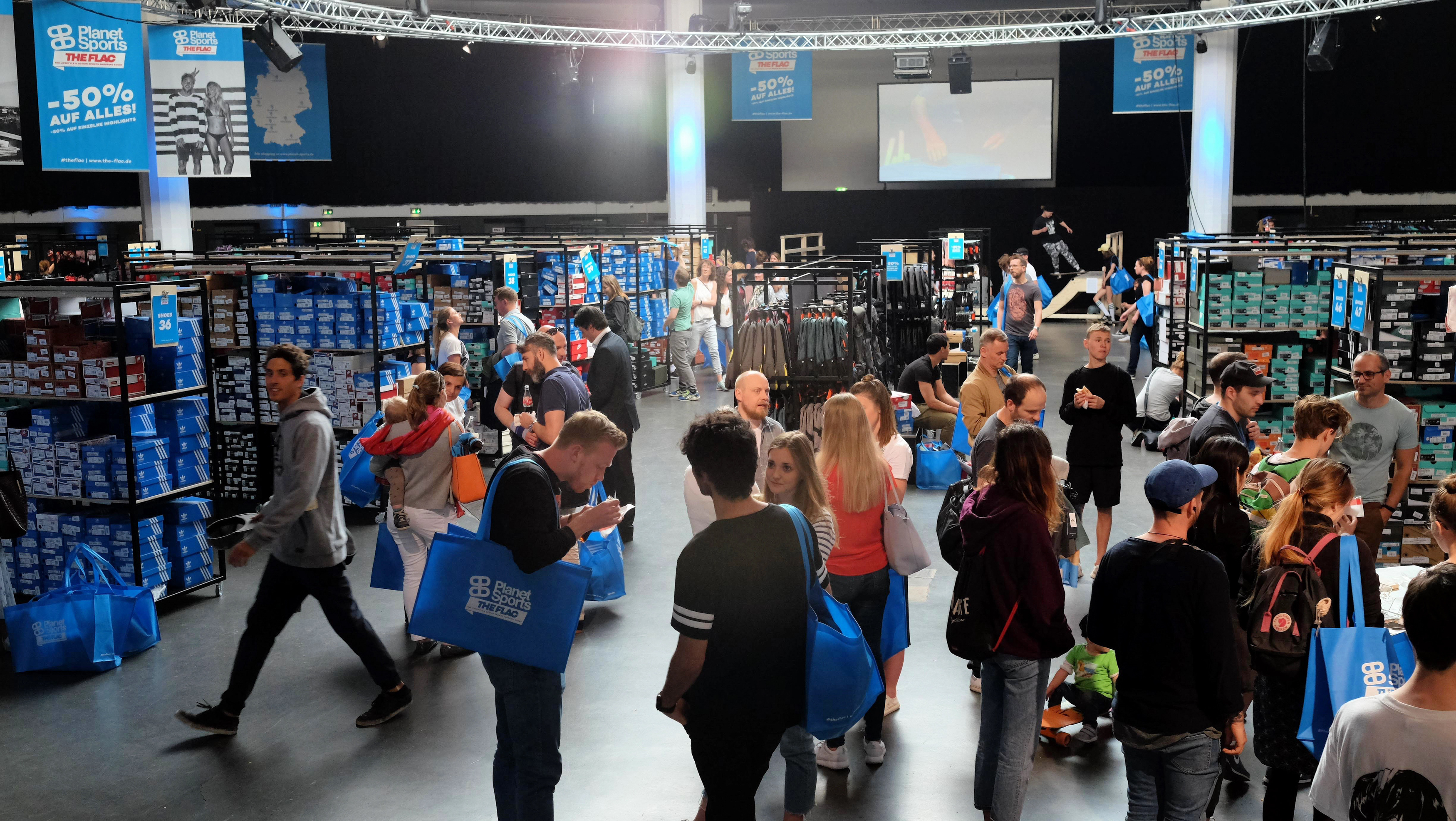 Planet Sports startet Shopping-Event-Tour THE FLAC, 21sportsgroup ...