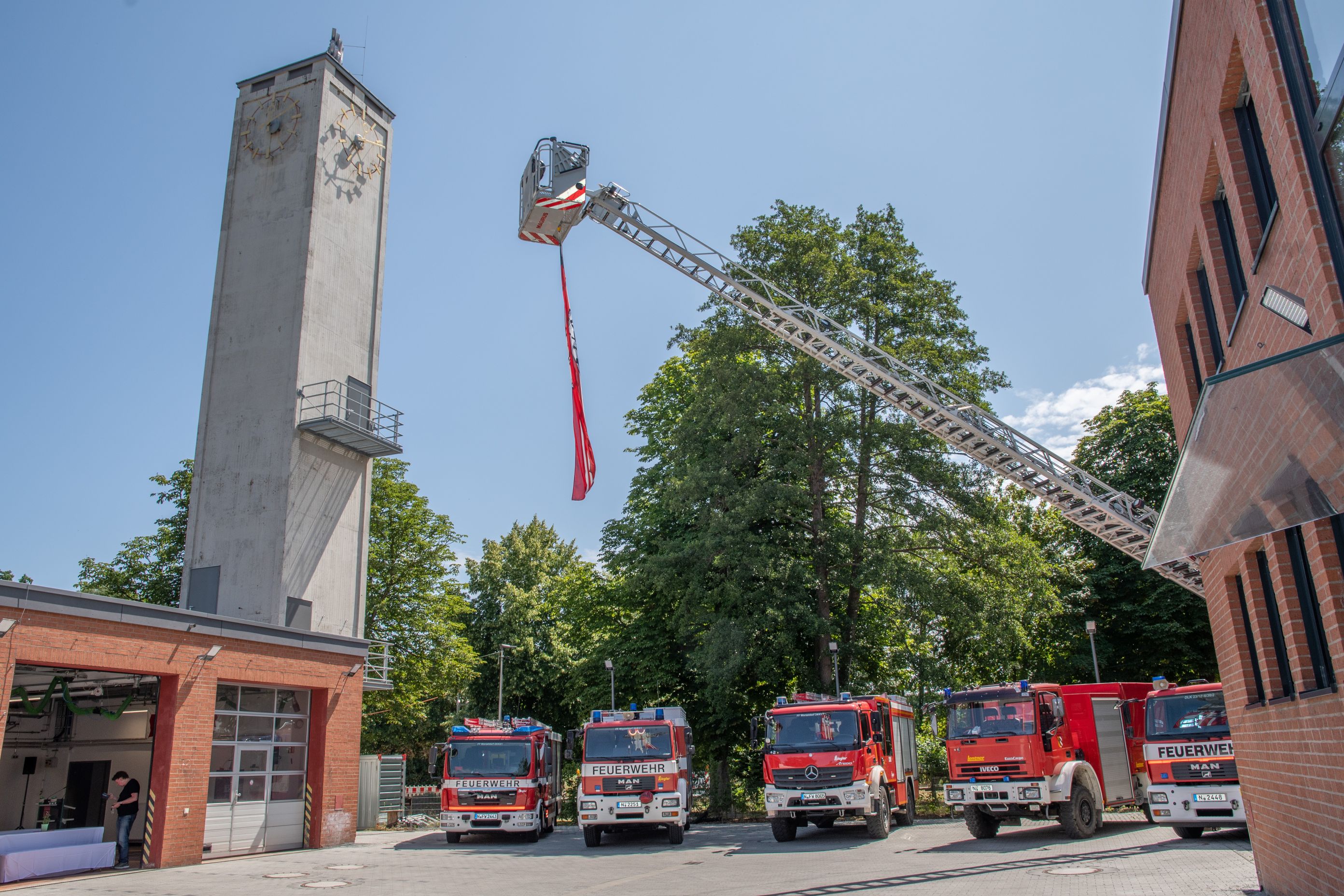 Schlüsselübergabe an die Feuerwehr in Worzeldorf: Saniertes ...