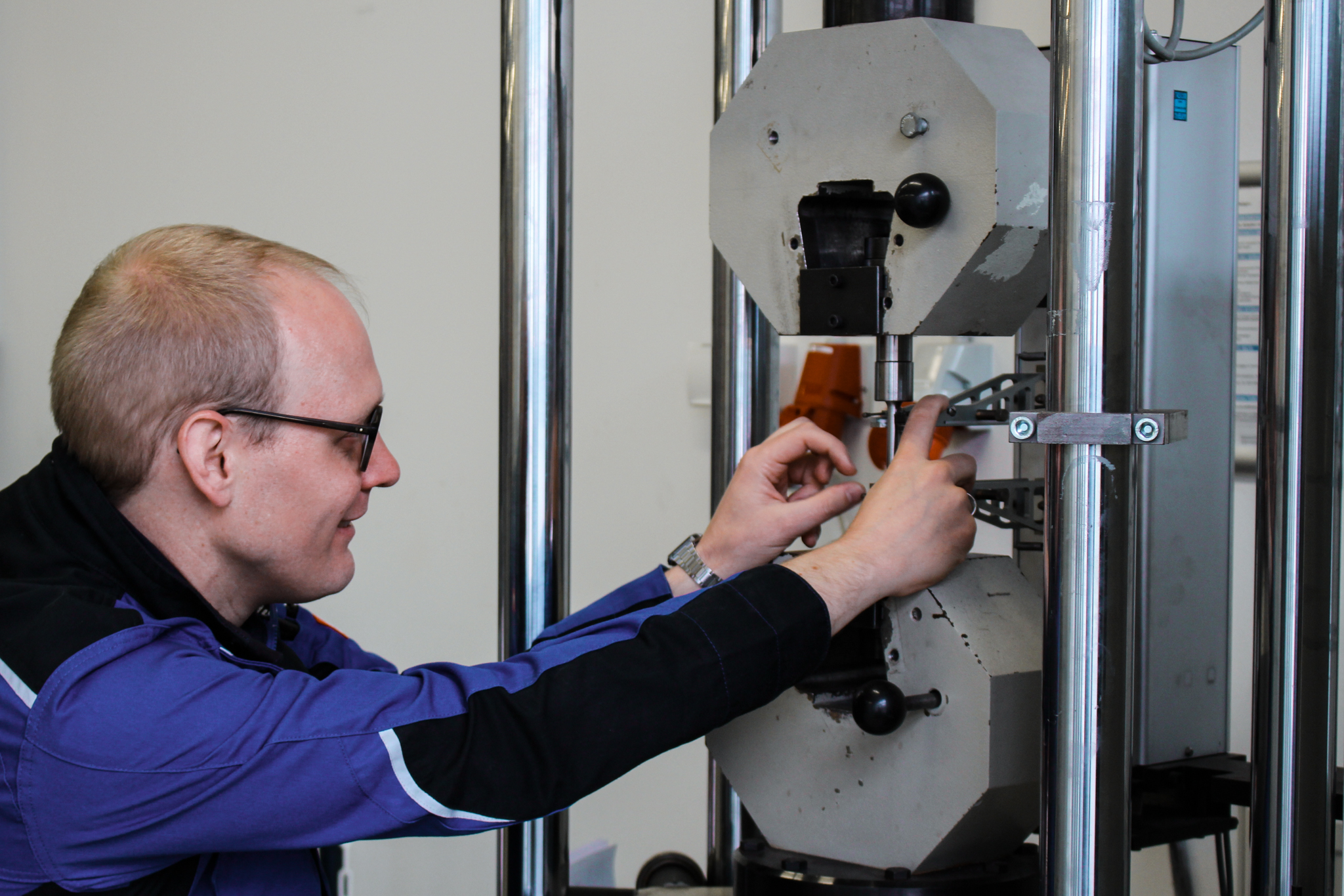 Stahl weiterentwickelt: Aluminium macht Chrom-Nickel-Stähle leichter ...