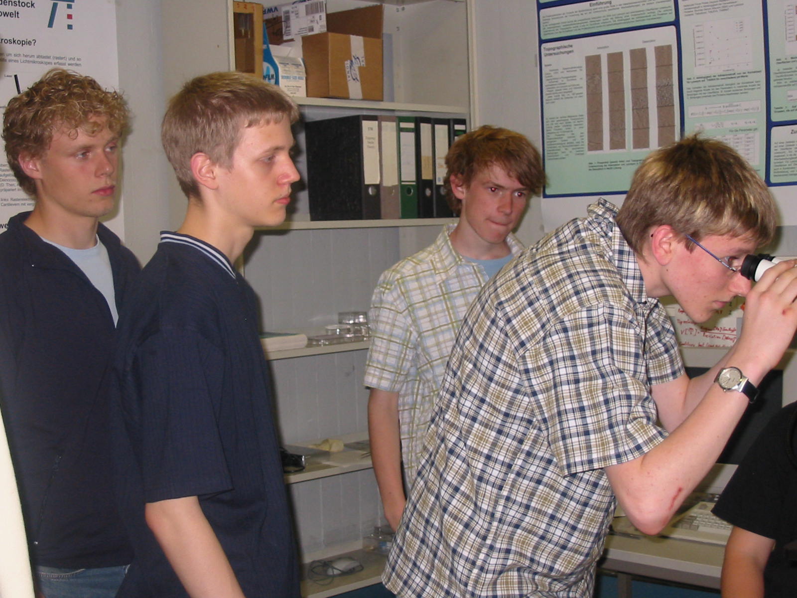 Vorbereitungsseminar für die Internationale Physik-Olympiade an der TU ...