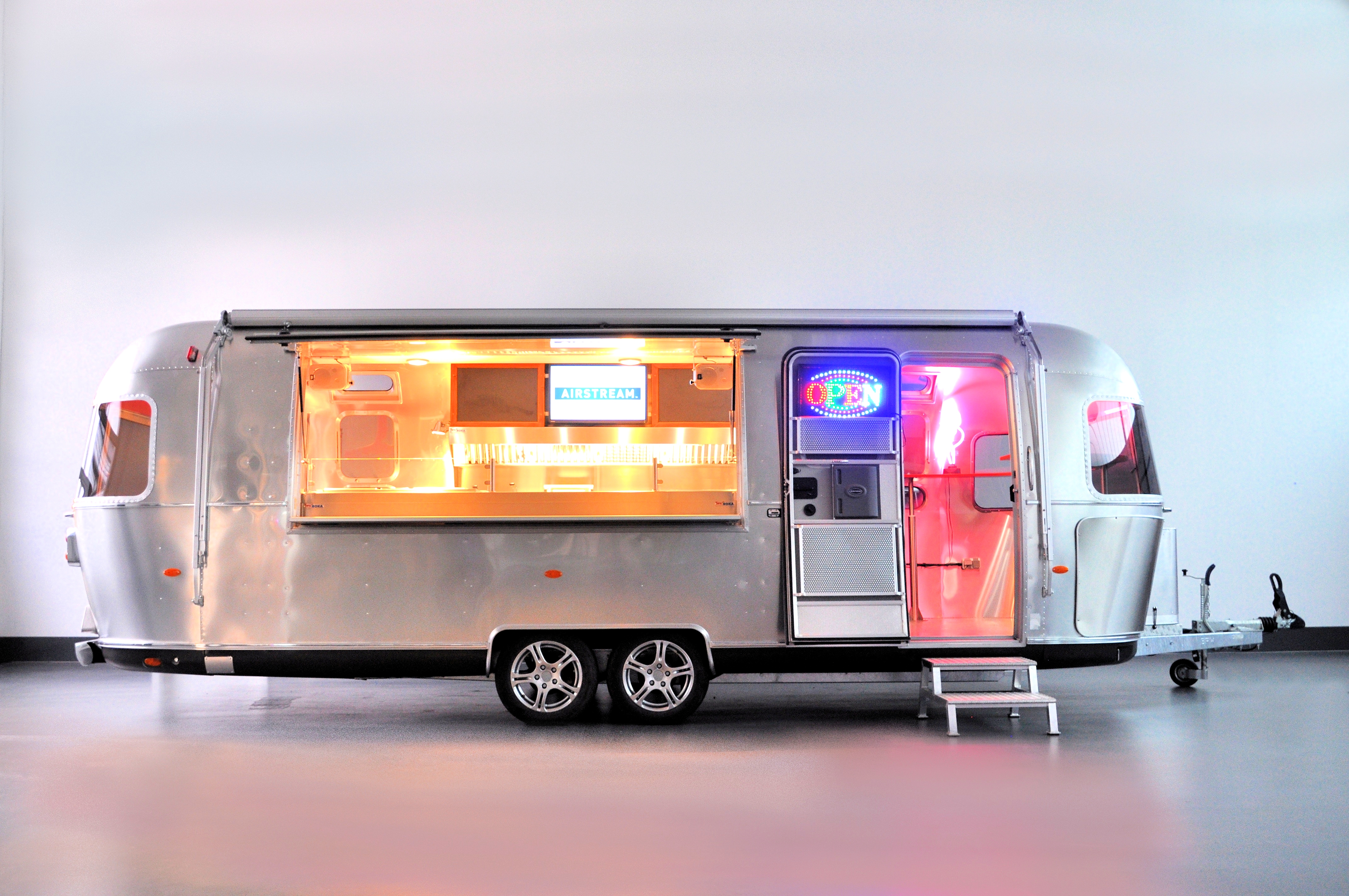 Neue ROKA Foodtrucks auf Internorga, ROKA Werk GmbH, Story - lifePR