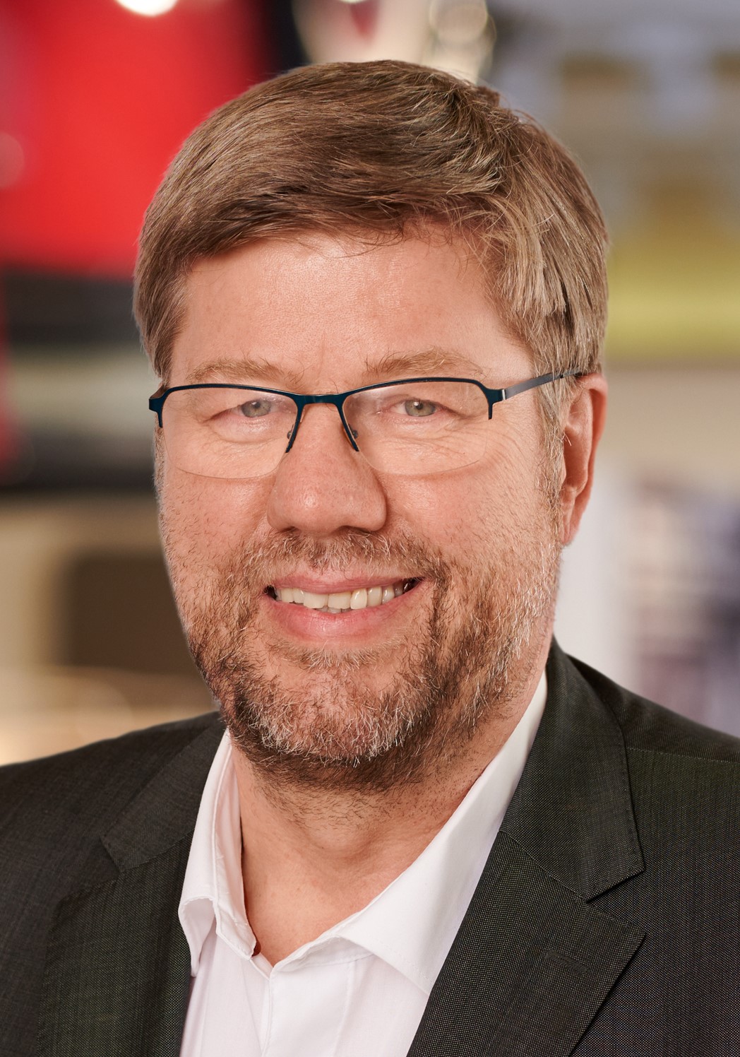 Neuer stellvertretender Direktor. Lothar Meyer-Mertel verstärkt das ...