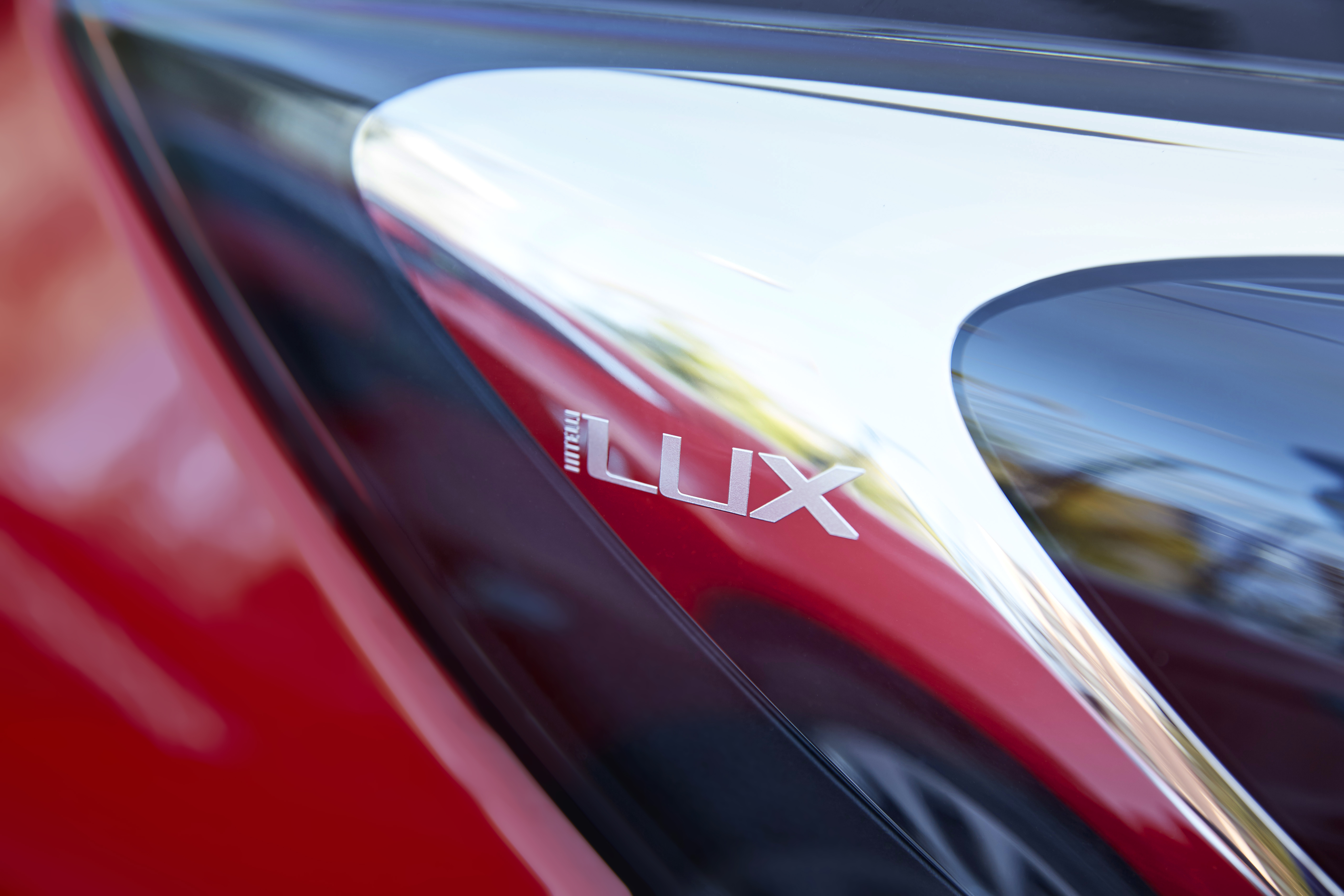 Starkes Doppel: Opel Astra und IntelliLux LED® Matrix-Licht, Opel ...