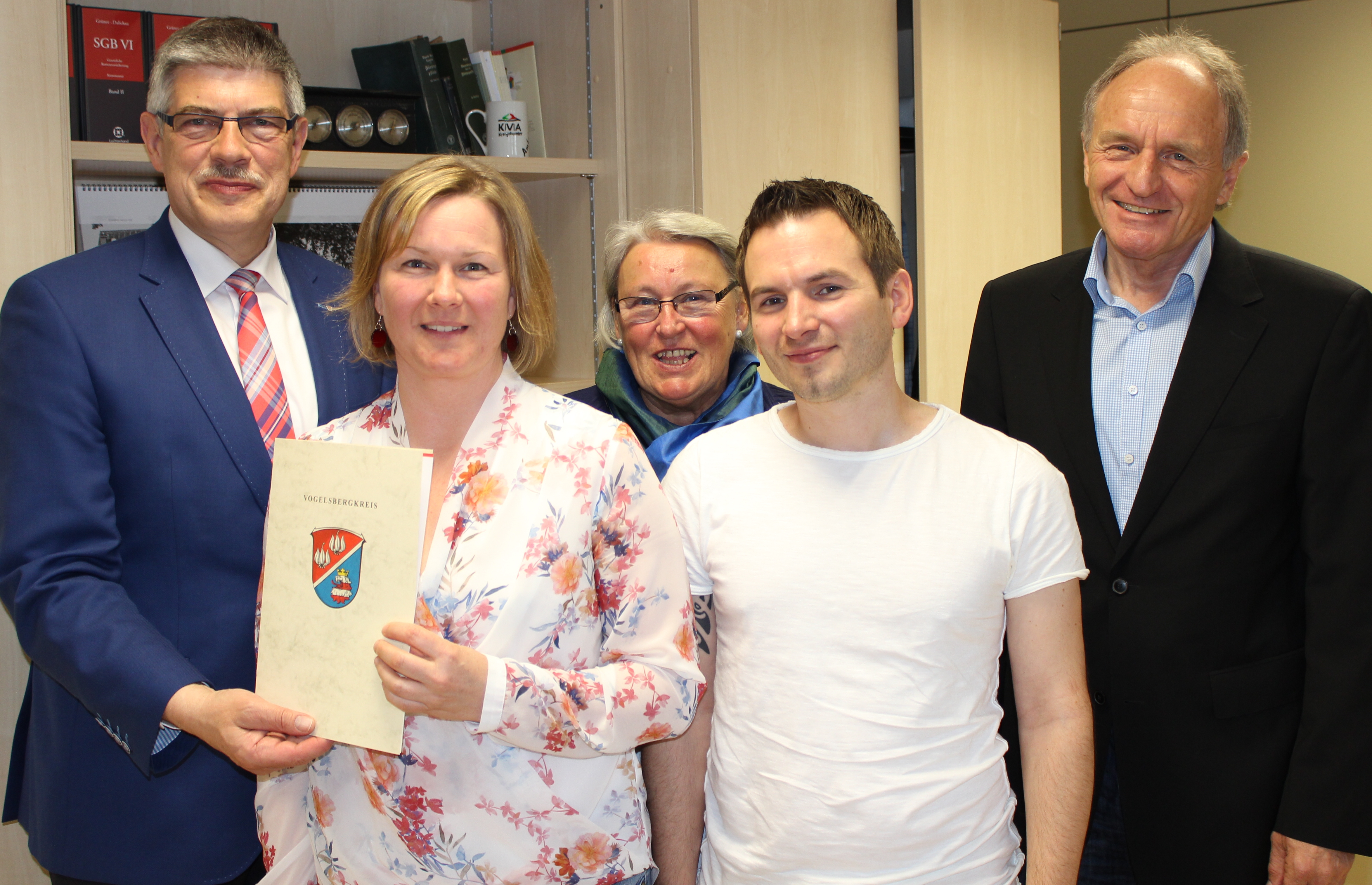 40 Jahre pro familia in Alsfeld - Landrat Manfred Görig gratuliert ...