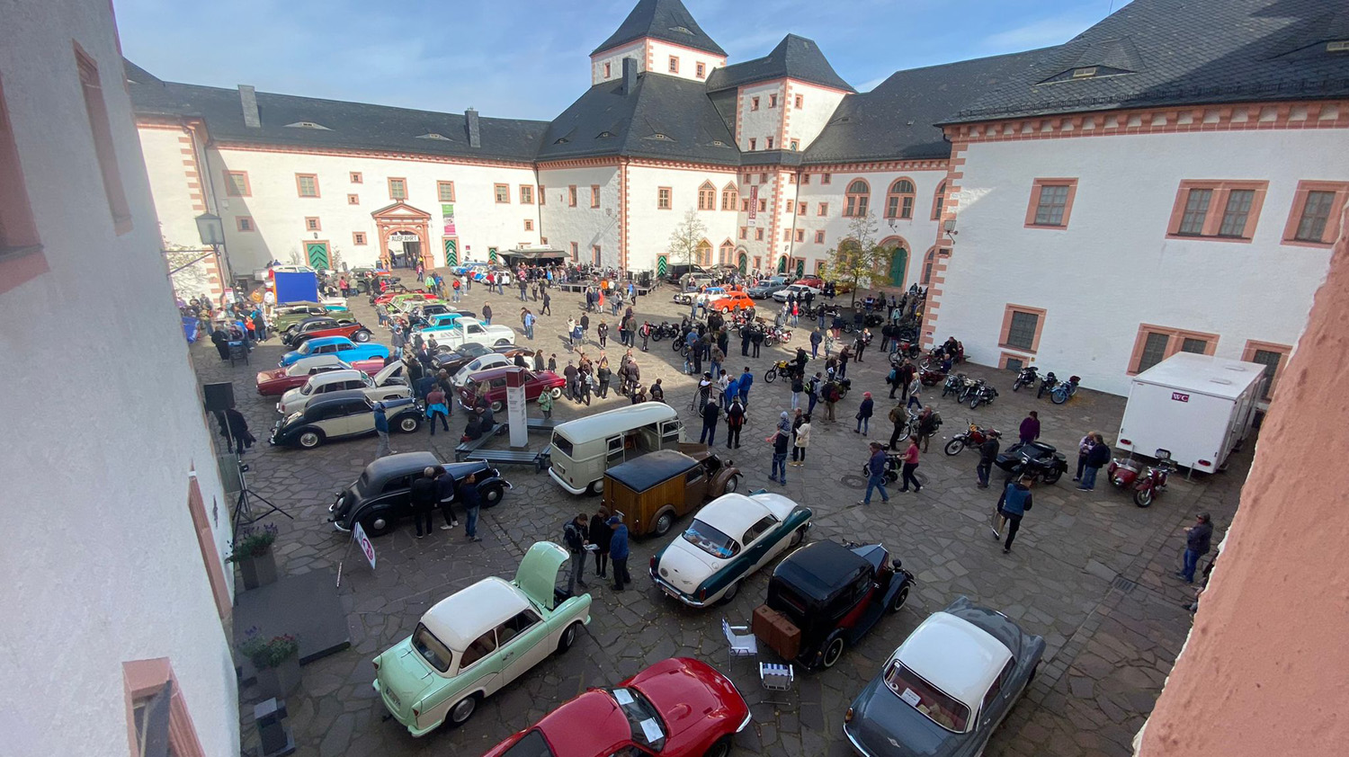 Oldtimer-Herbsttreffen auf Schloss Augustusburg findet am 3. Oktober 2022 zum 31. Mal statt ...