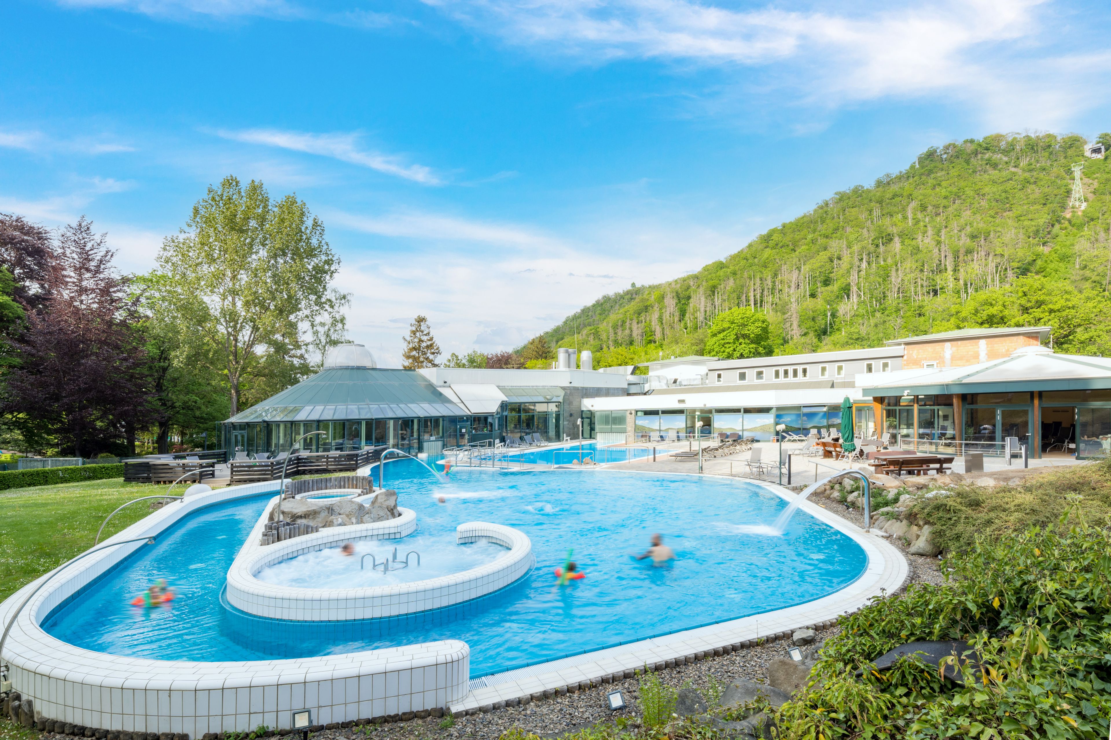 Wiedereröffnung des Außenbeckens in der Bad Harzburger Sole-Therme am ...