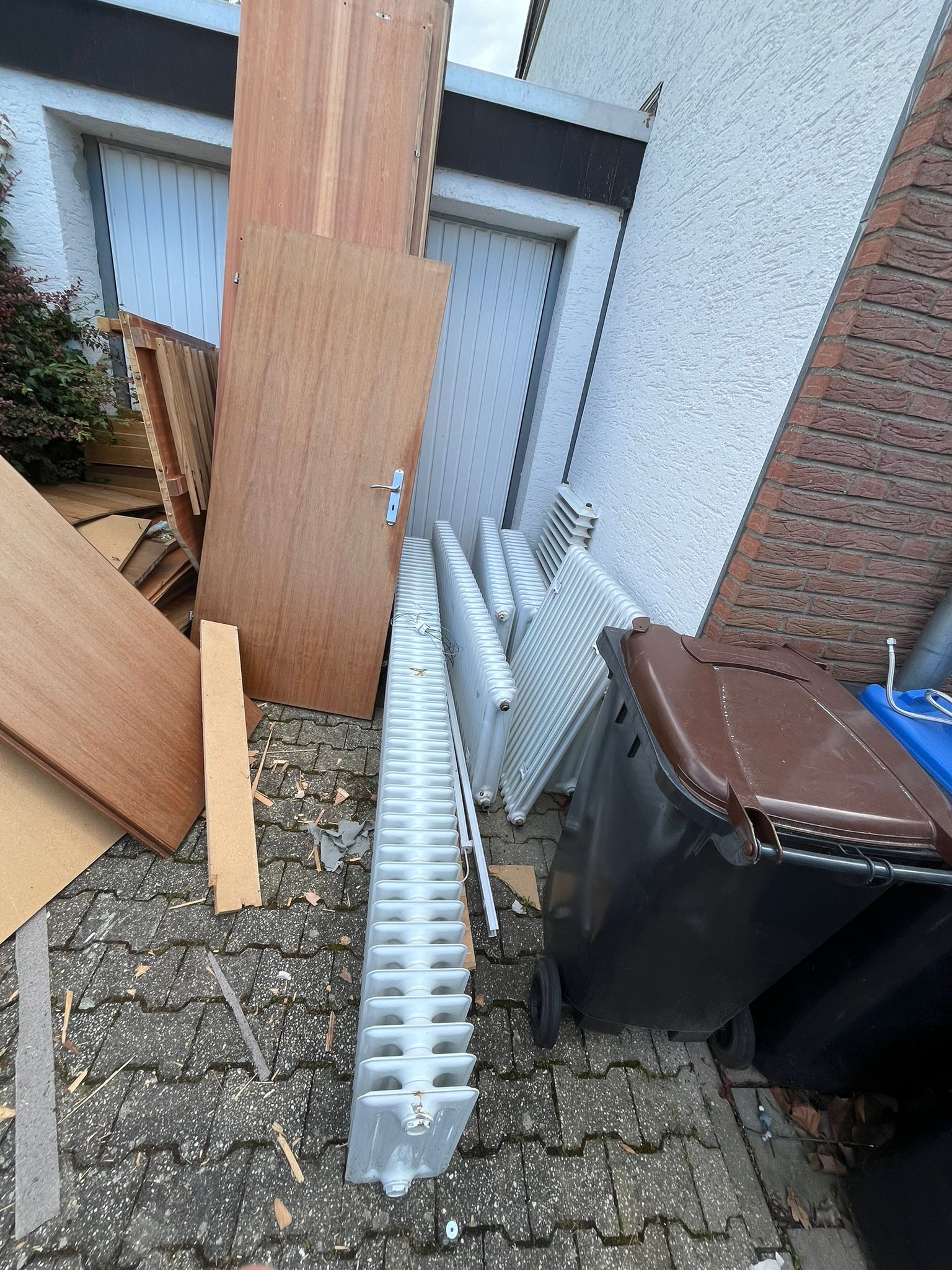 Fahrende Schrottsammler in Solingen, Altauto Verschrottung Solingen ...