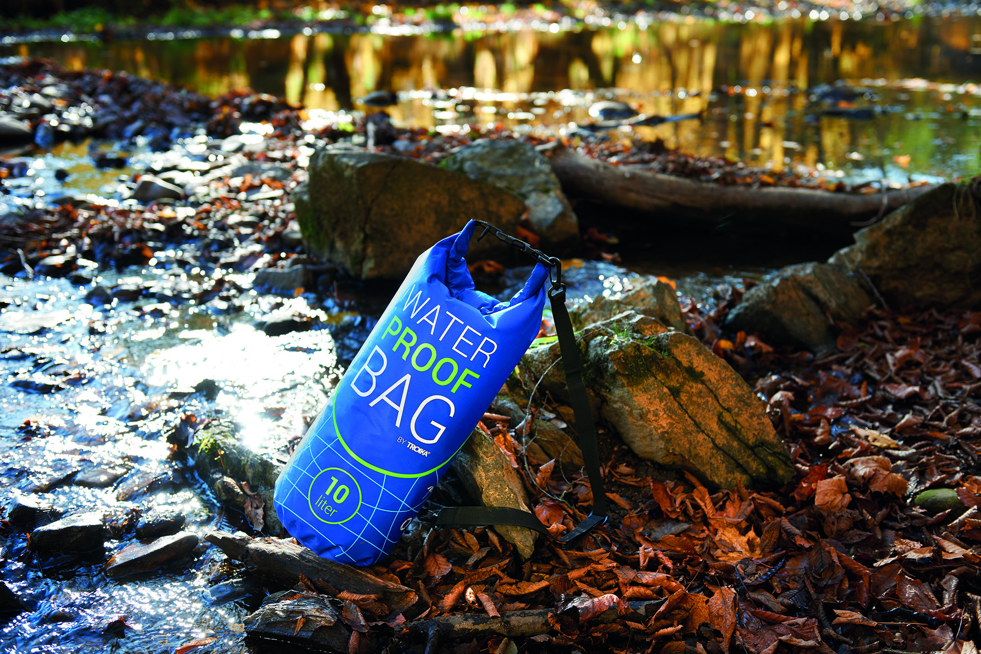 Camping, sailing, canoeing, in the tent, on the beach, while biking ...