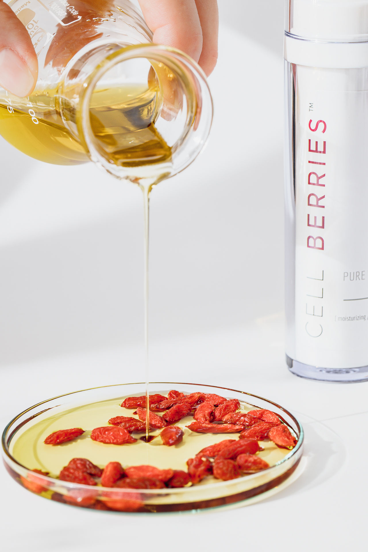 Seasonal Skin Revival: CELLBERRIES® präsentiert PURE VITAMINS BALM ...