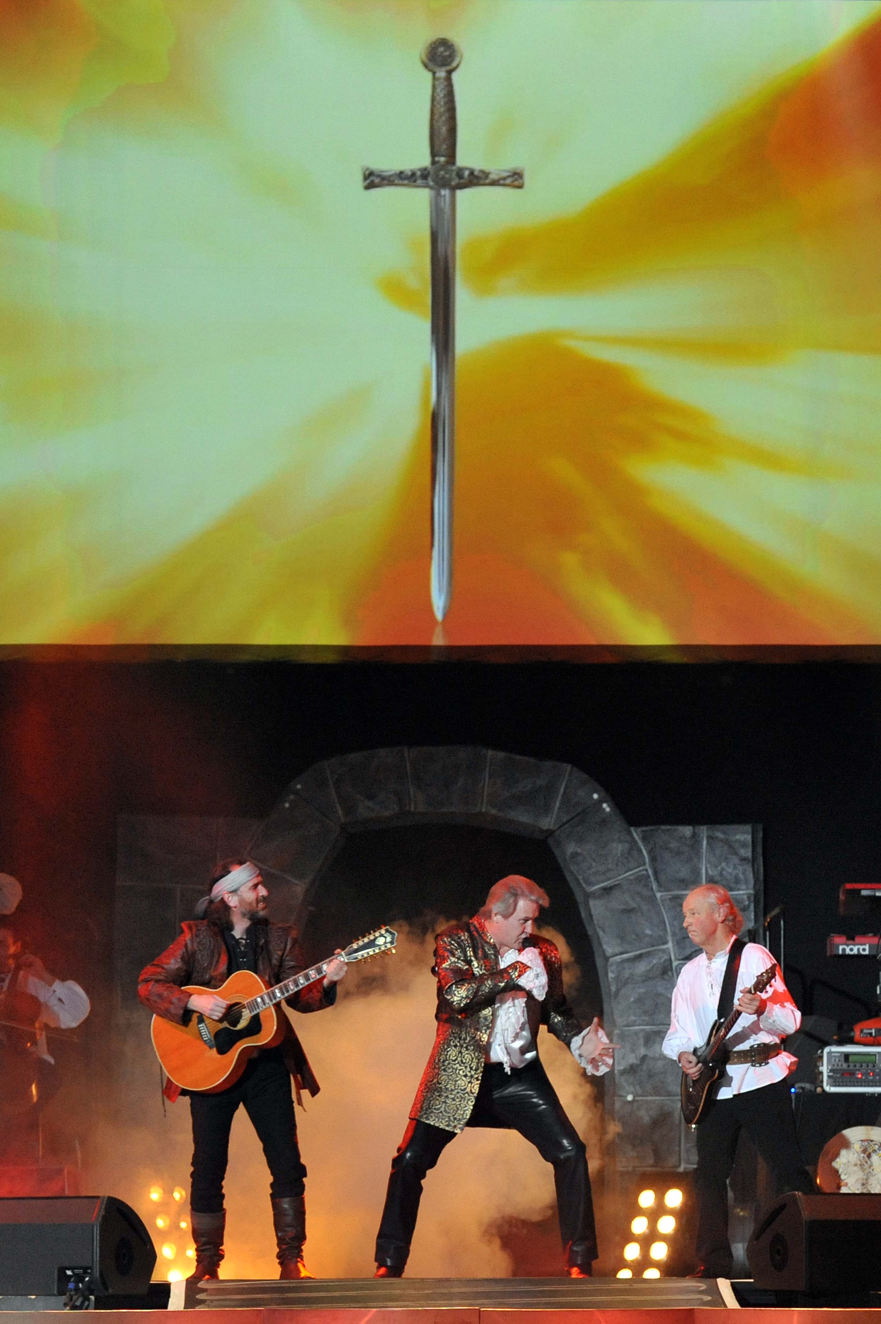 EXCALIBUR - The Celtic Rock Opera: 2011 wieder auf Tour, Robert Wagner ...