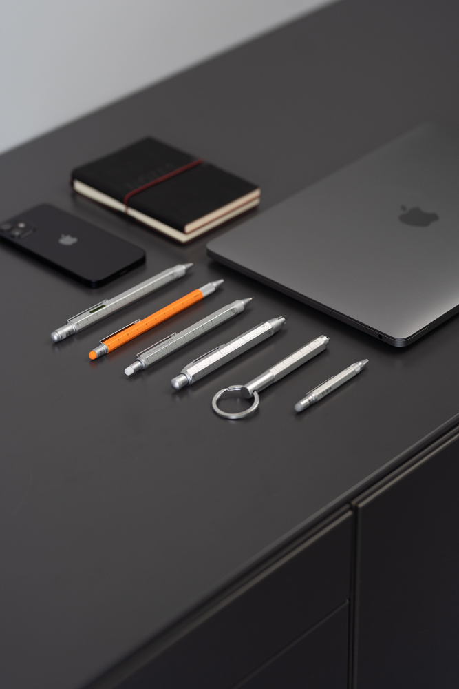 Whoever has the choice has the torment., TROIKA GERMANY GmbH, Story ...