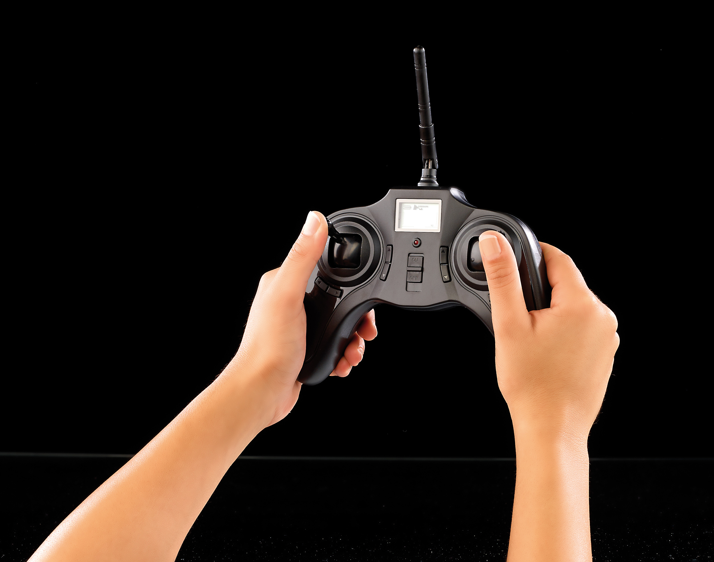 Simulus RC-Flugzeuge, PEARL GmbH, Story - lifePR