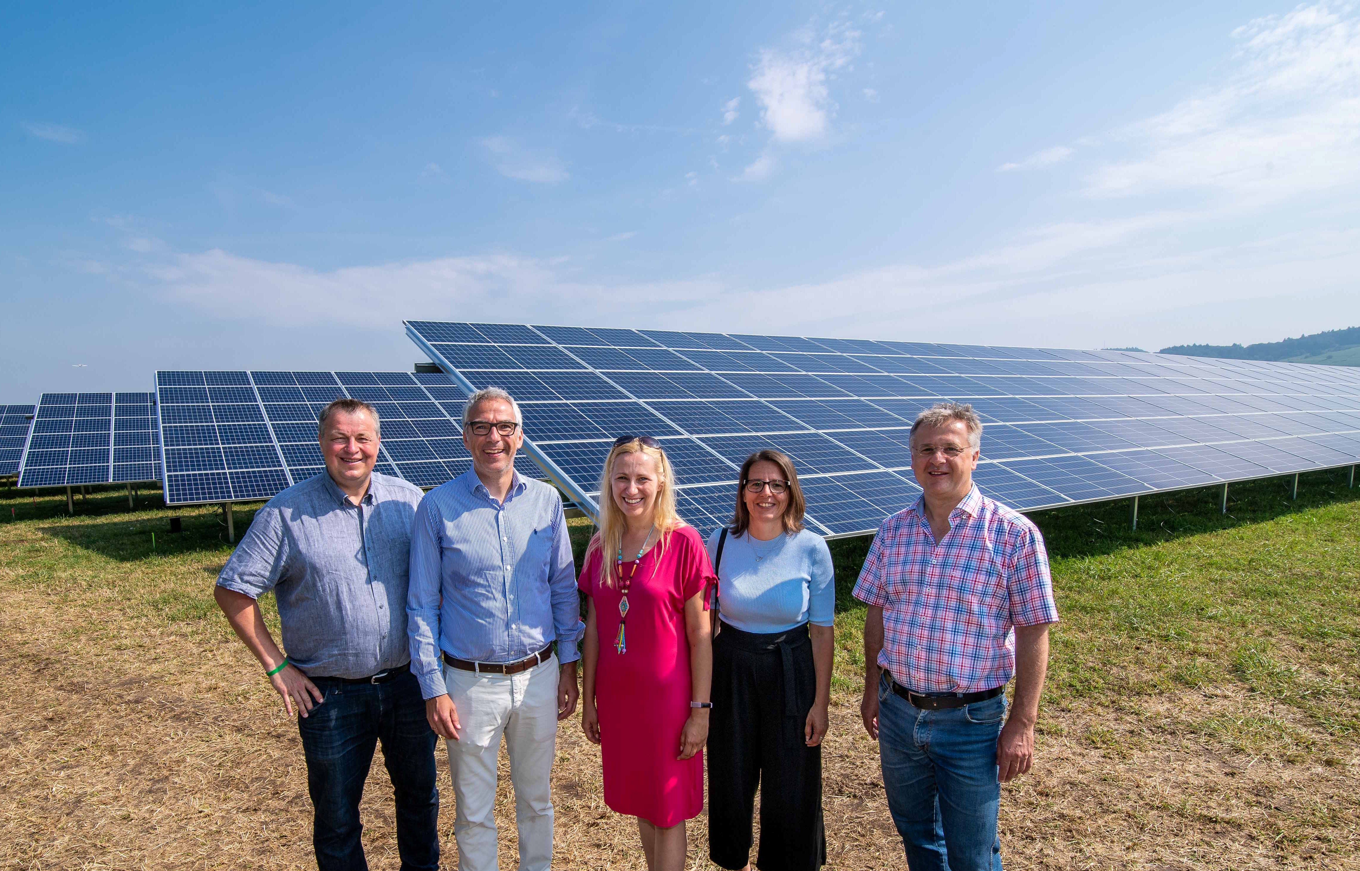 Baubeginn für eines der grössten PV-Projekte in Hessen, GGEW, Gruppen ...
