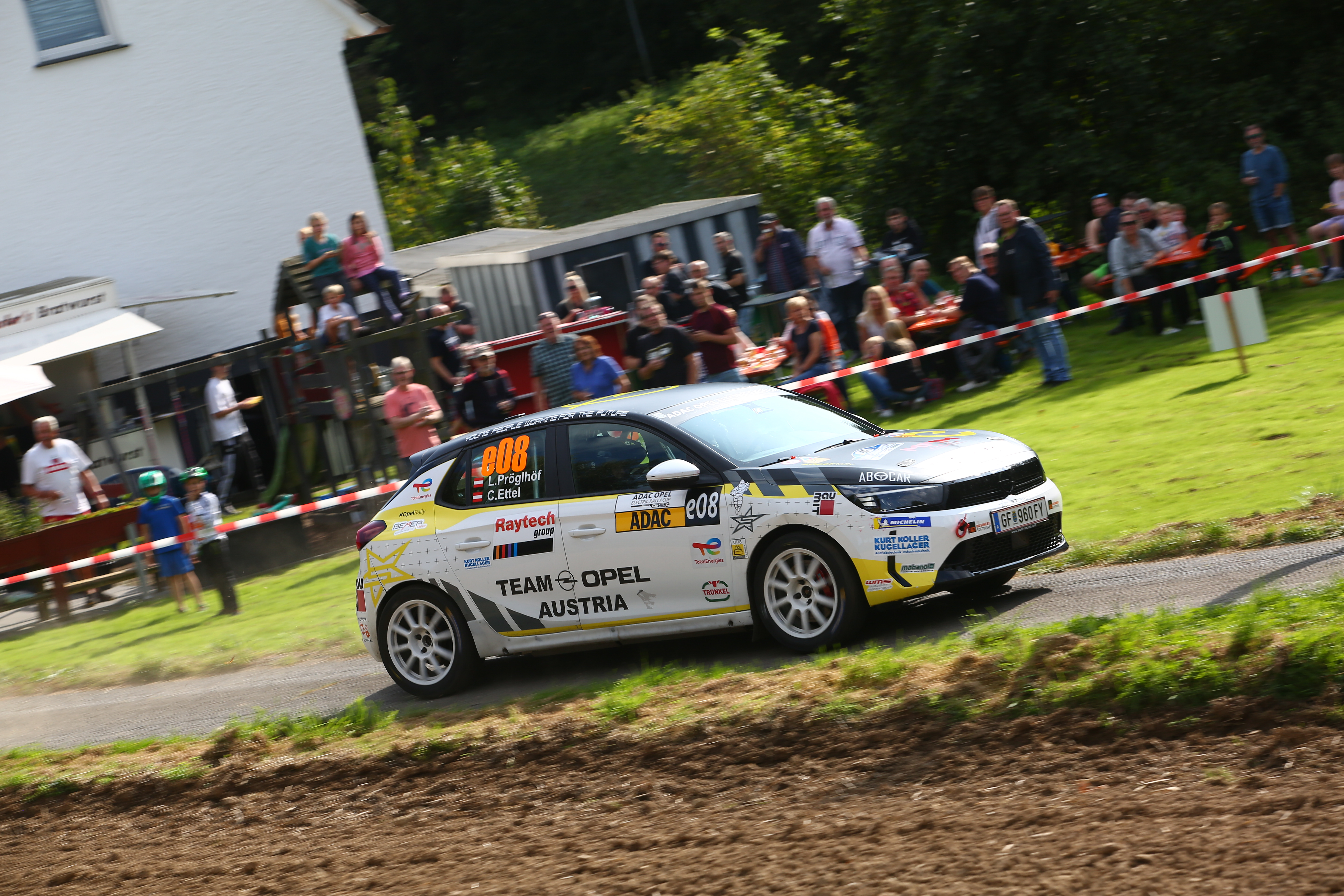 Bereit für die vierte ADAC Opel Electric Rally Cup-Saison: Der Opel ...