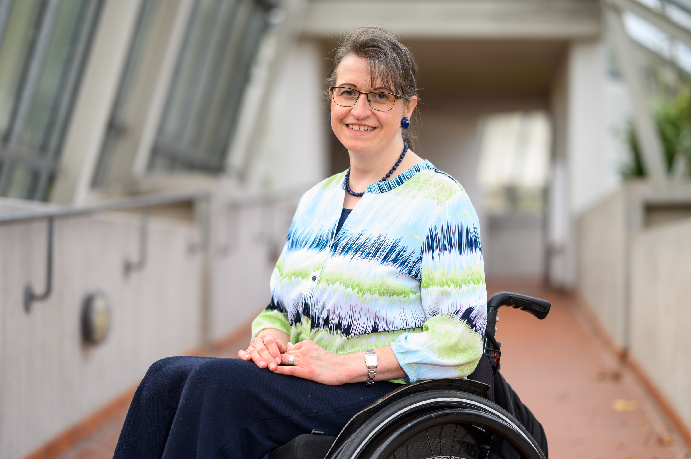 Goldene Ehrennadel für Romy Wandschneider, AMSEL e.V., Story - lifePR