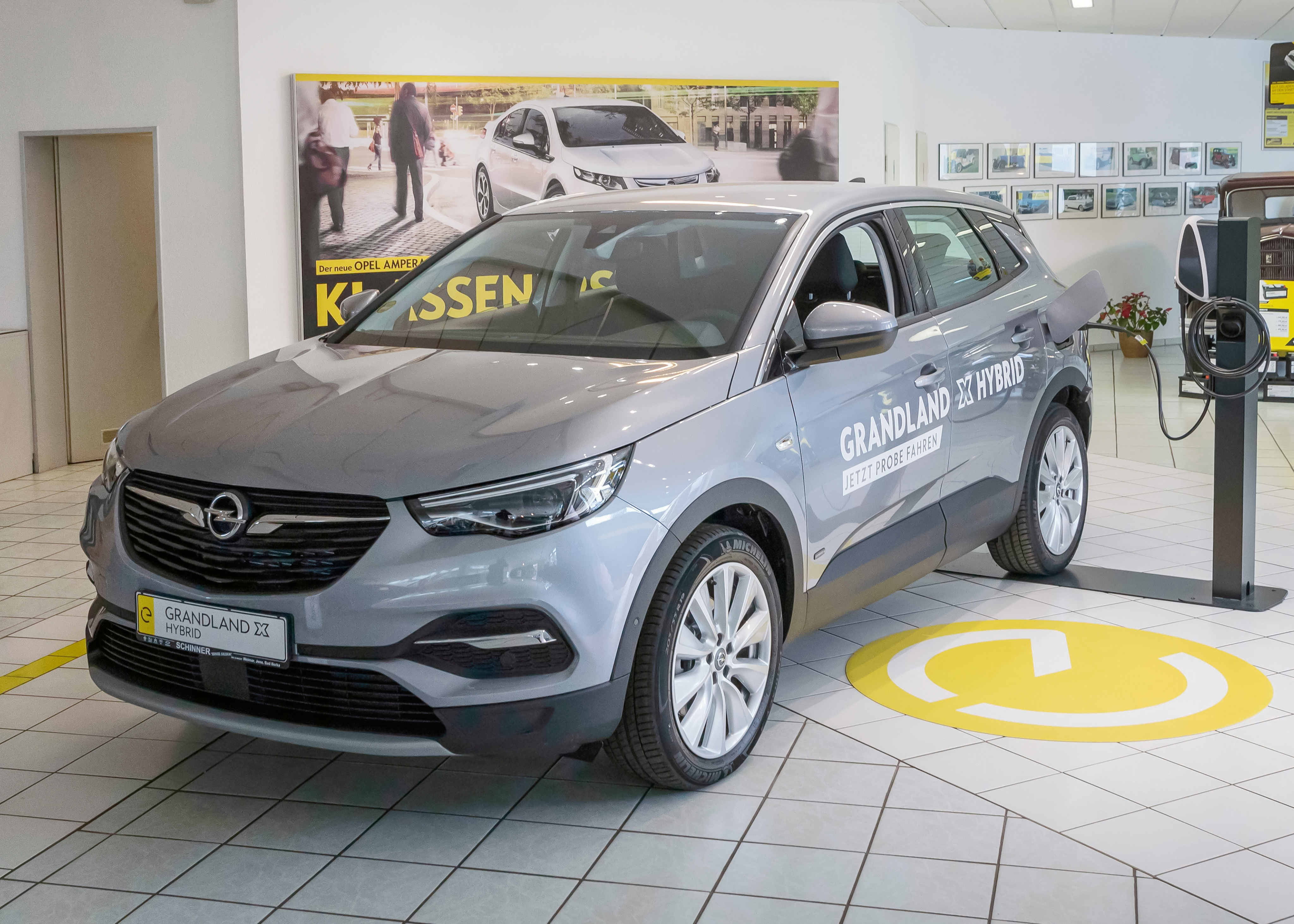 Opel-Autohäuser in Deutschland ab Montag wieder geöffnet, Opel ...