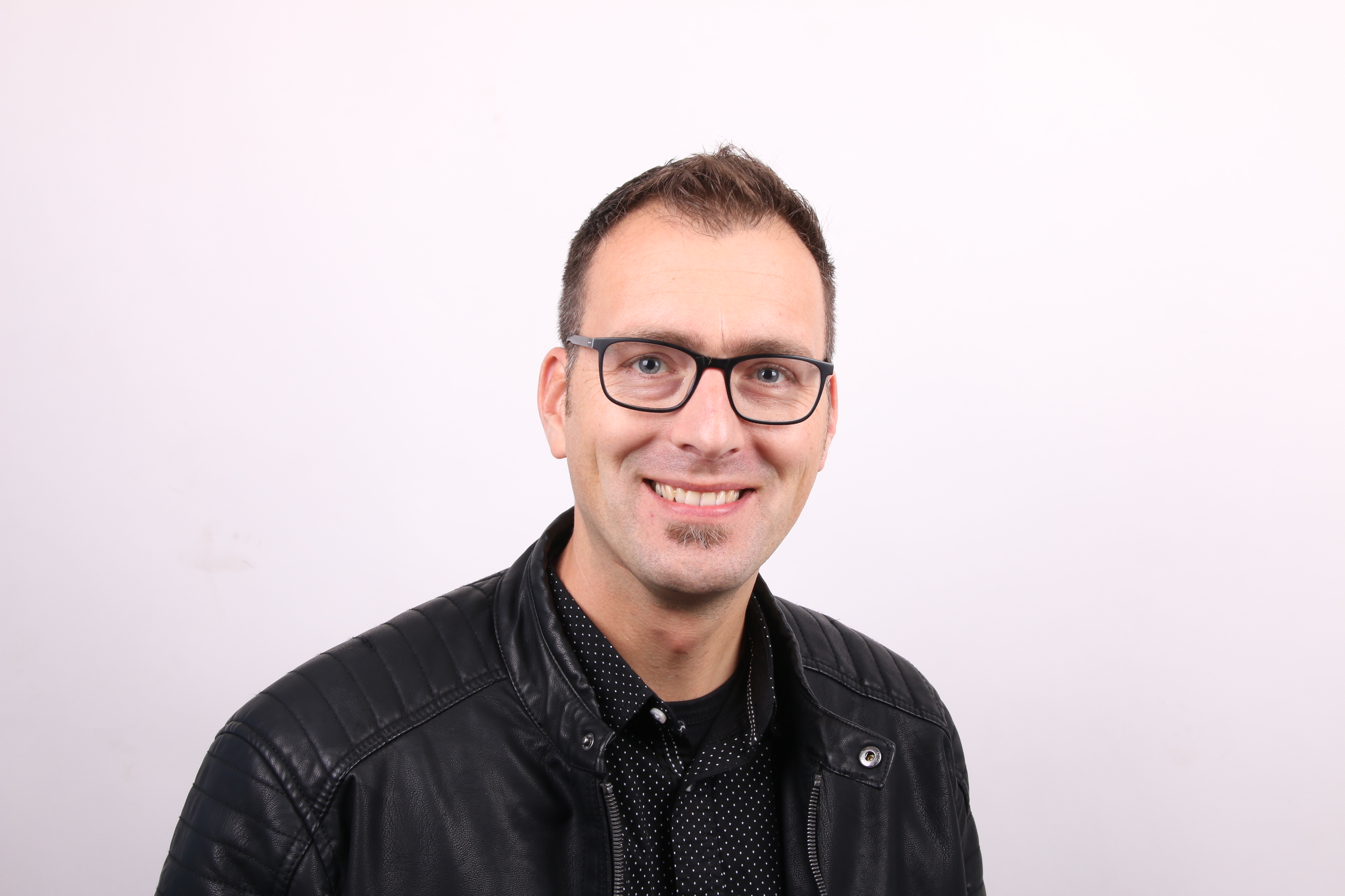 Neues Praxisbuch als Einstiegshilfe in die Suchtprävention erschienen ...