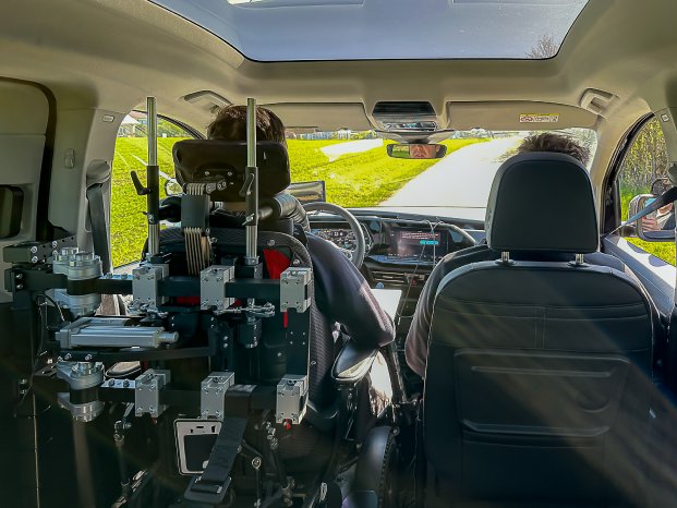 Premiere auf der IRMA: Paravan zeigt den neuen VW New Caravelle ...