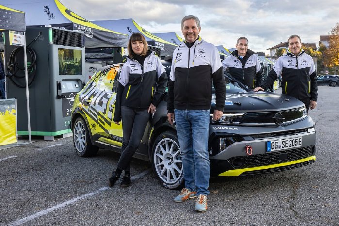 Grand Sport Electric: 2026 geht der ADAC Opel GSE Rally Cup mit dem neuen Opel Mokka GSE Rally ...